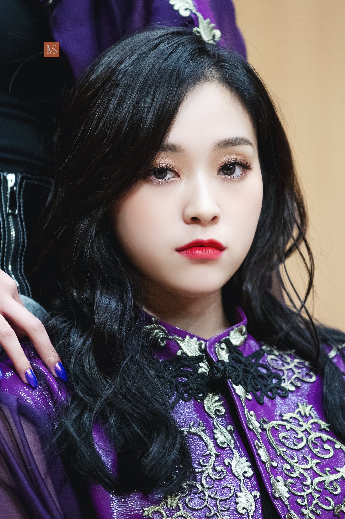 Unimpressed Gahyeon | Scrolller