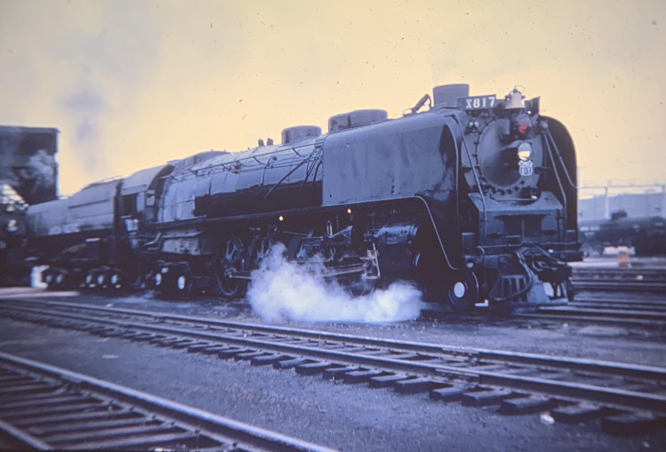 Union Pacific FEF-1 817 in 1957 | Scrolller