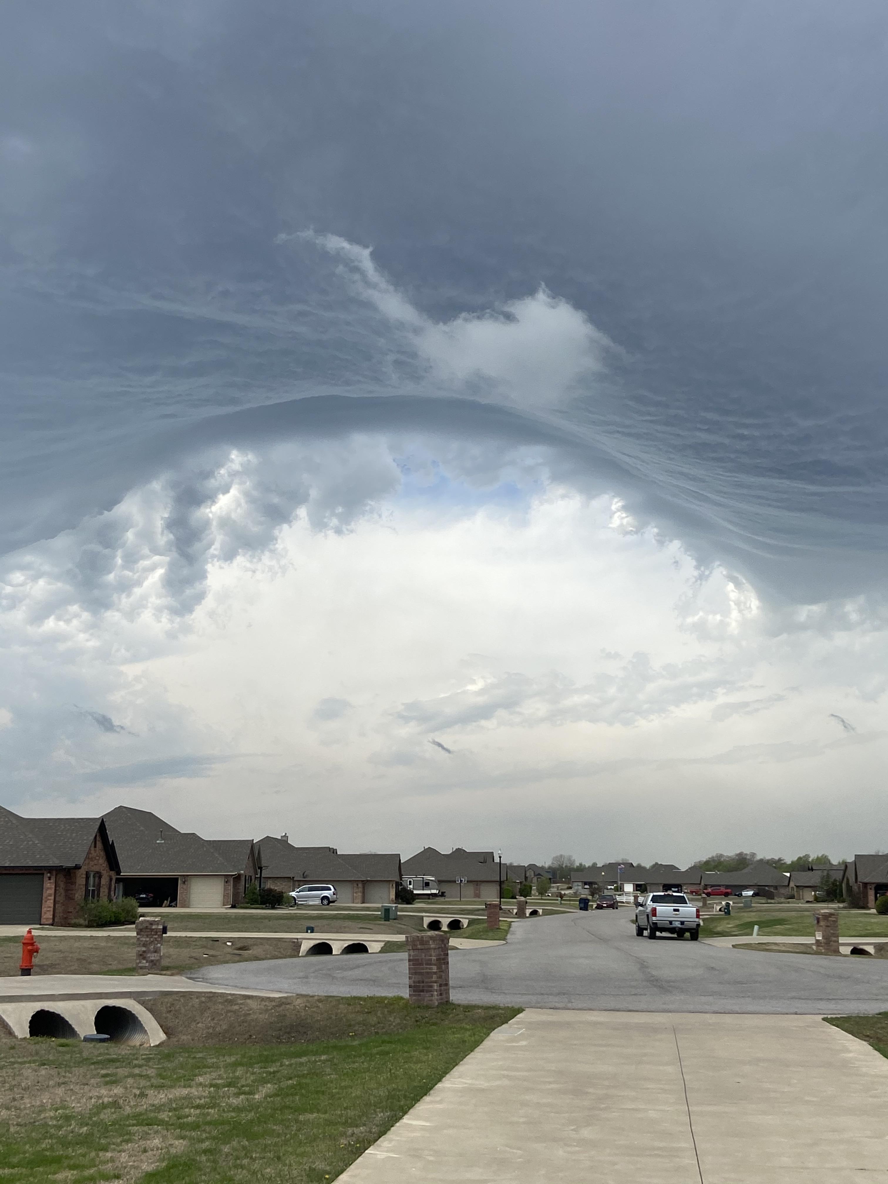 Unique cloud formation in Yukon | Scrolller