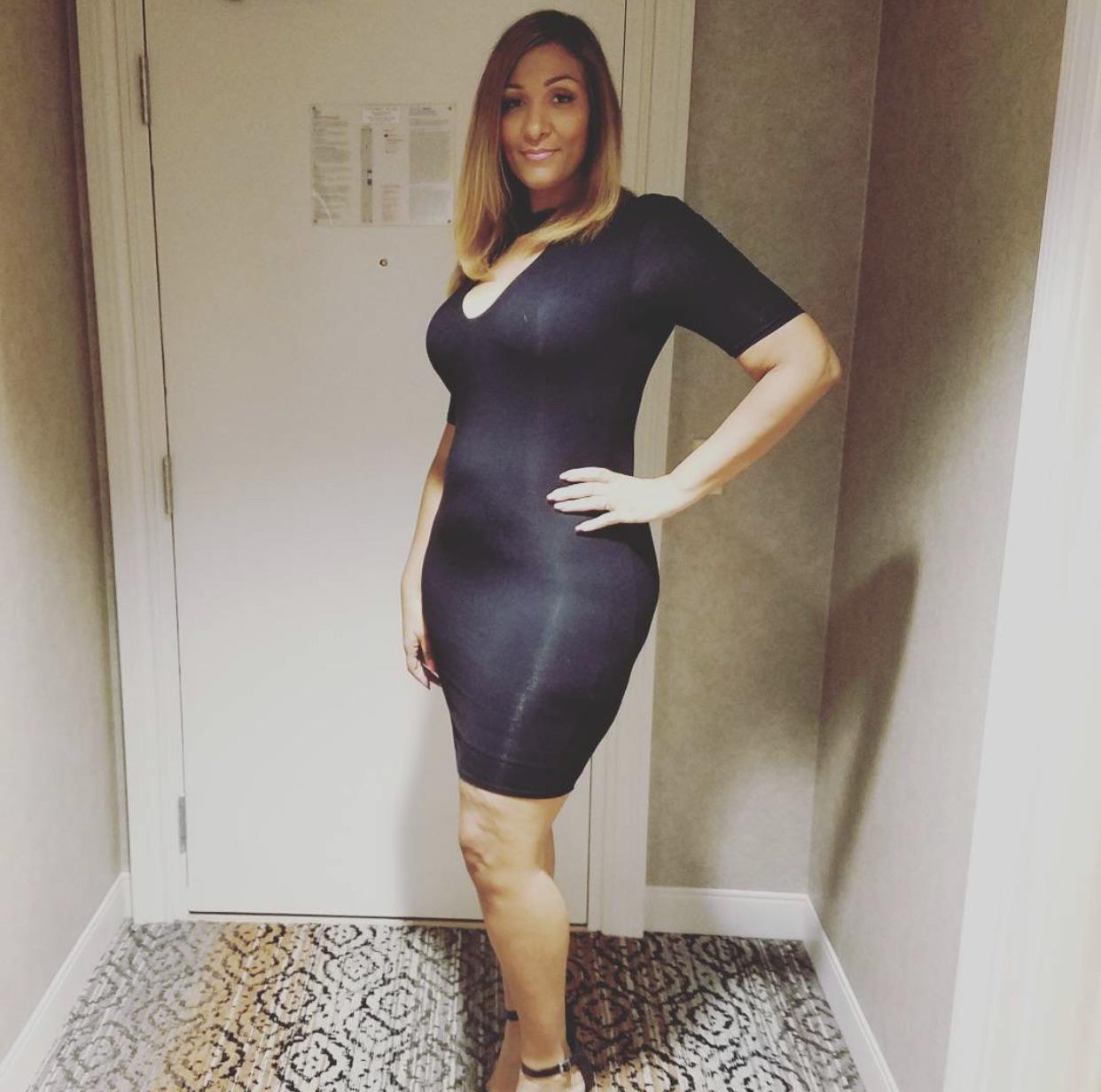 Dangerous Curves 😍 Scrolller