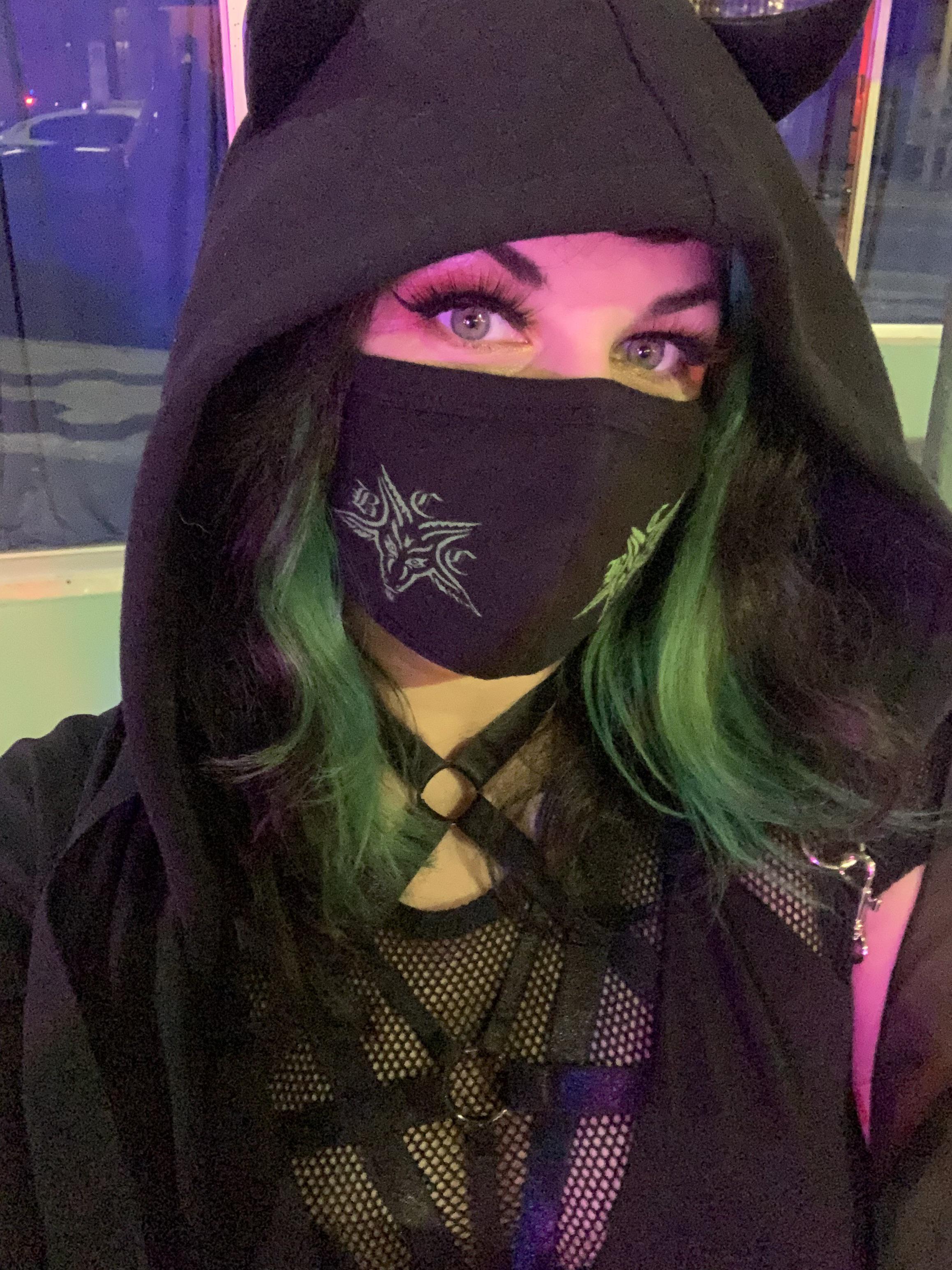 🦇💚🦇 Scrolller