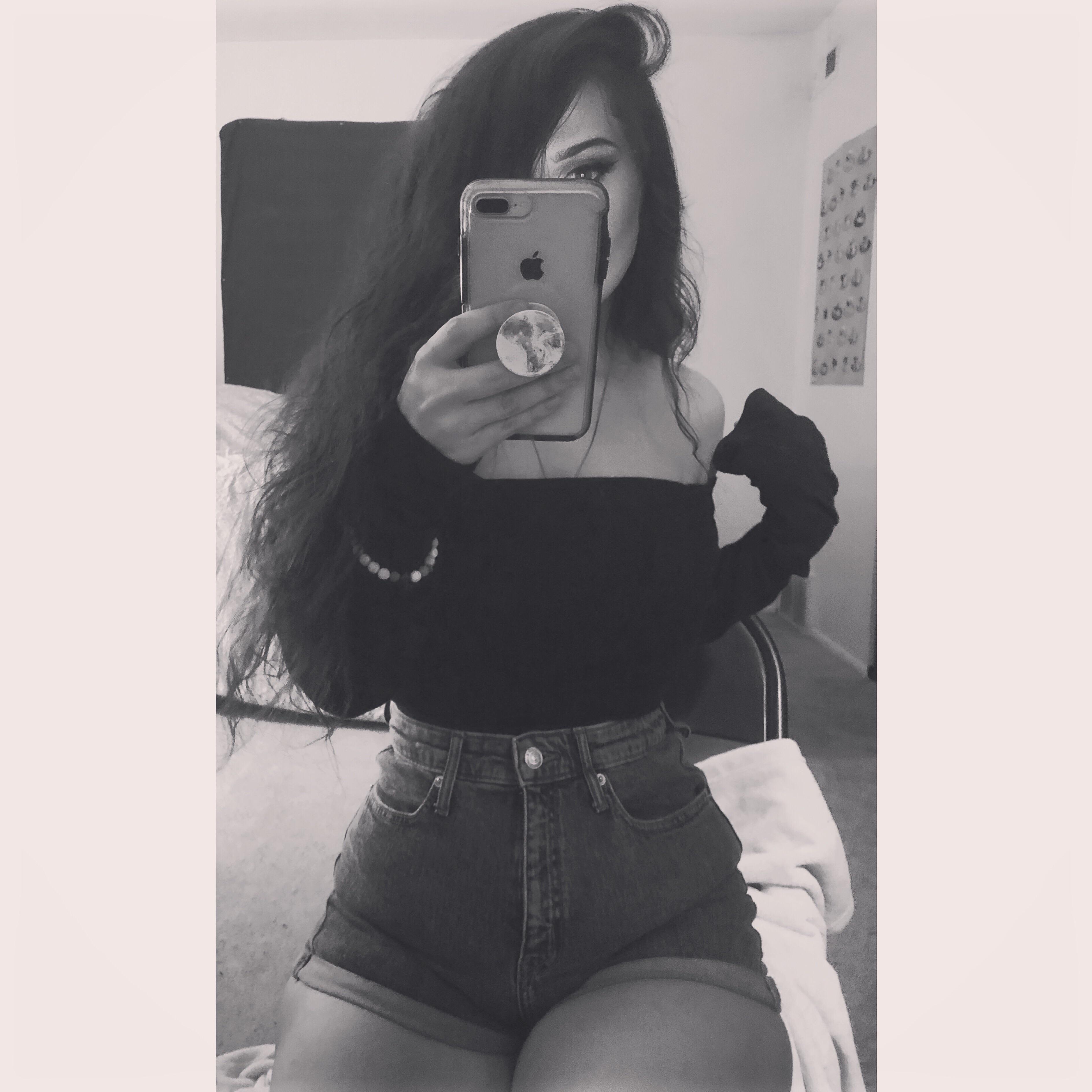 🌸🌸 | Scrolller