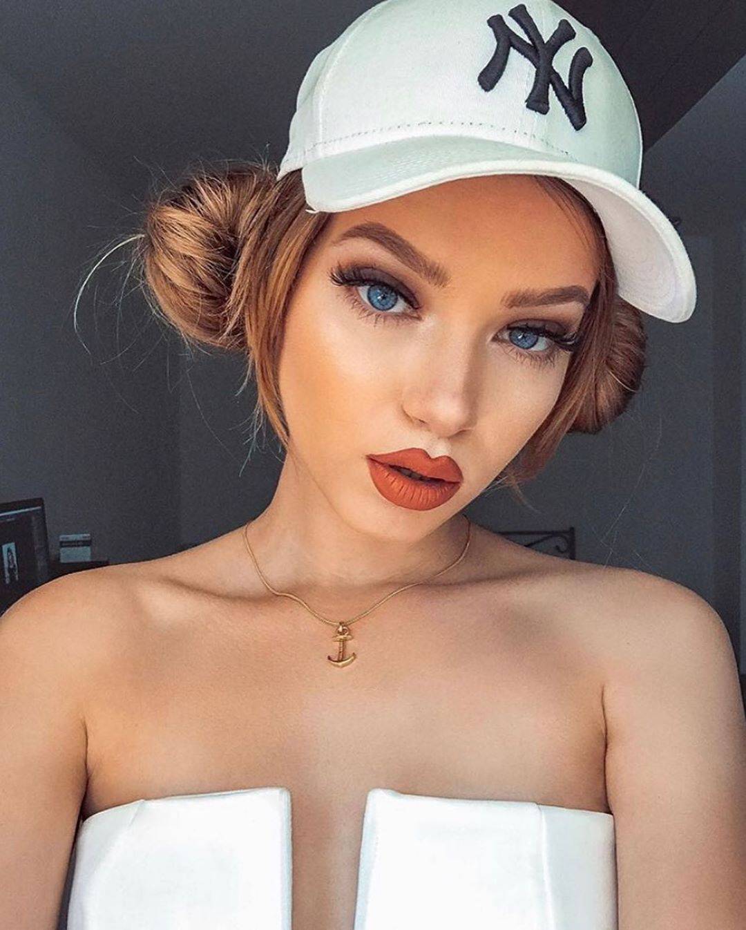 Up close | Scrolller