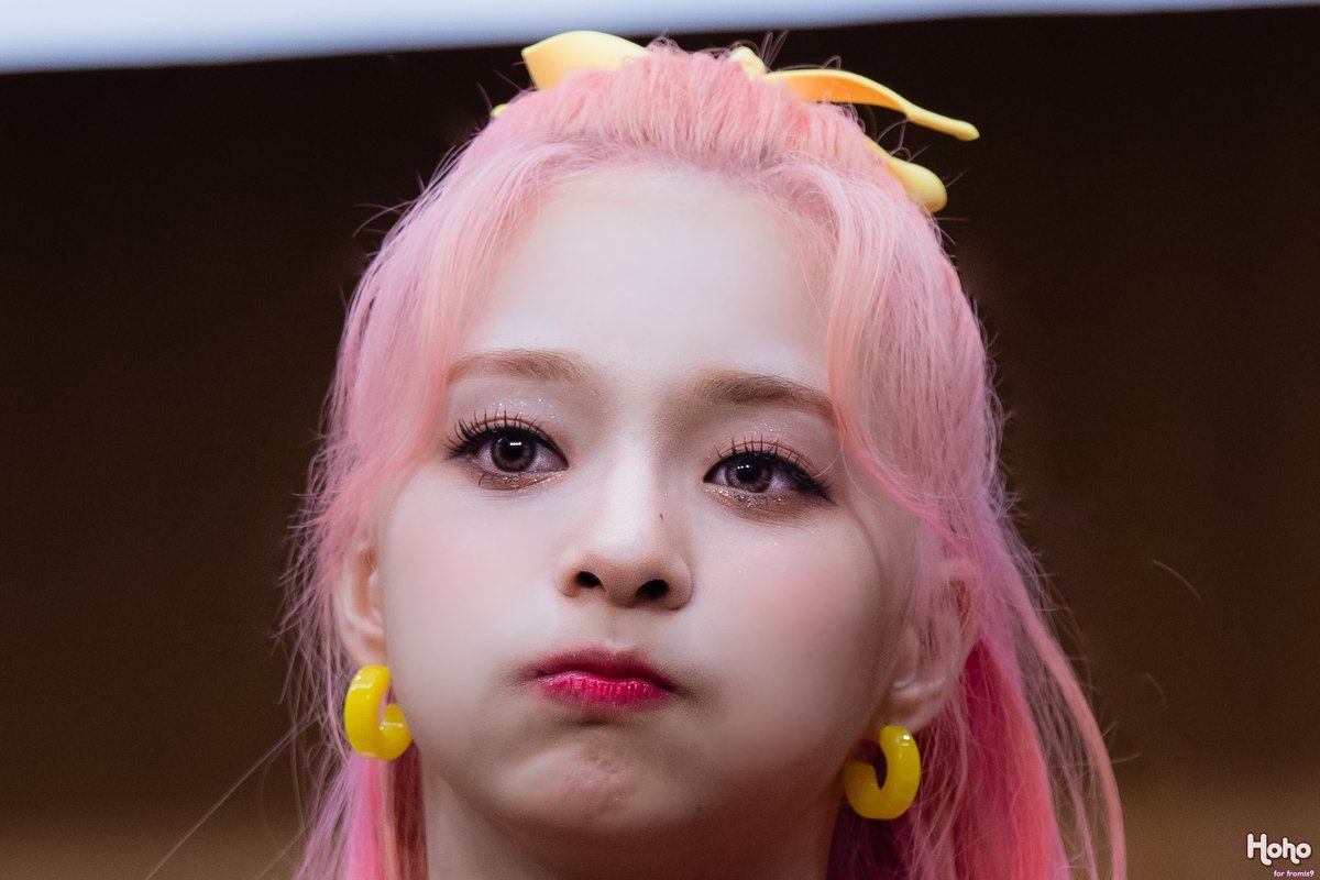 Up-close Nagyung puff | Scrolller