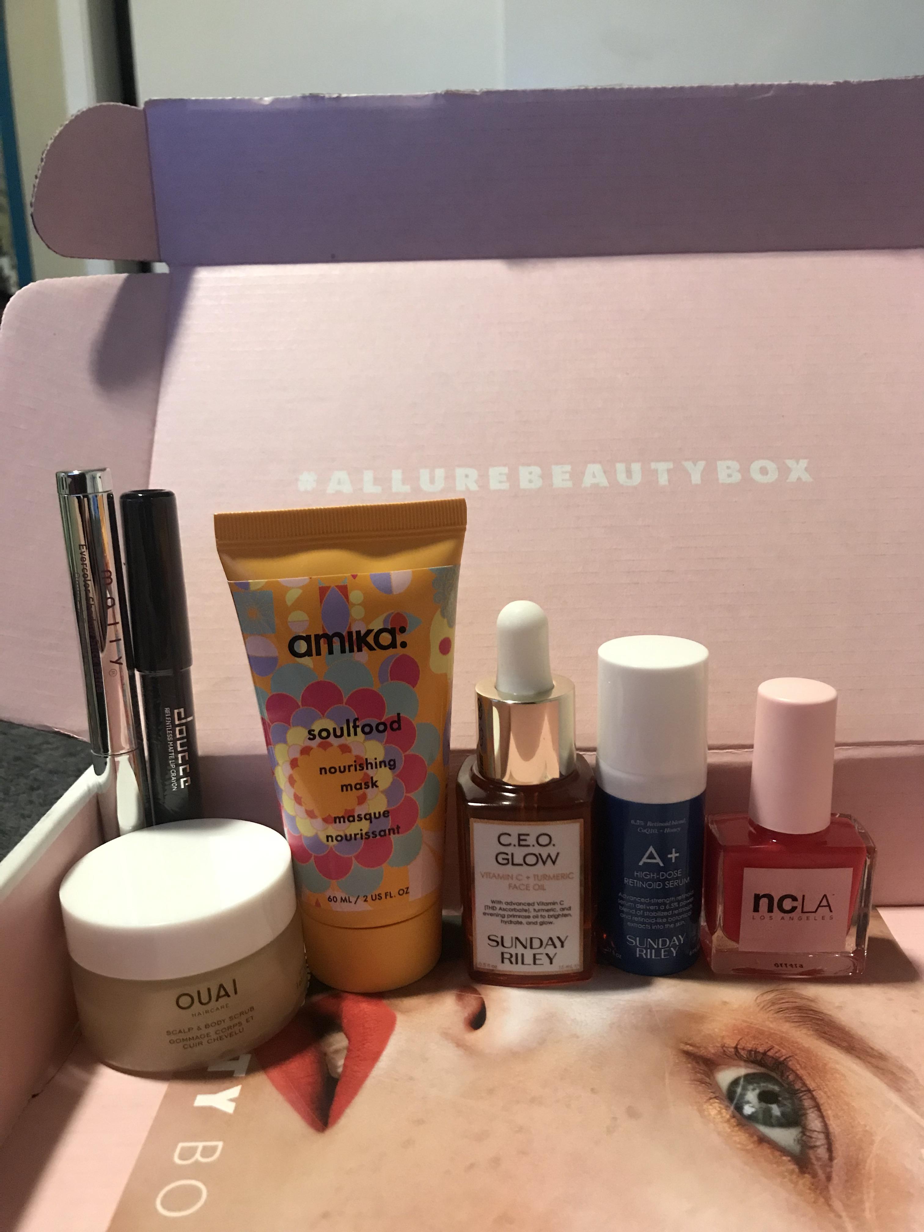 UPDATE: I FINALLY received my January box. 🙌🏻 | Scrolller