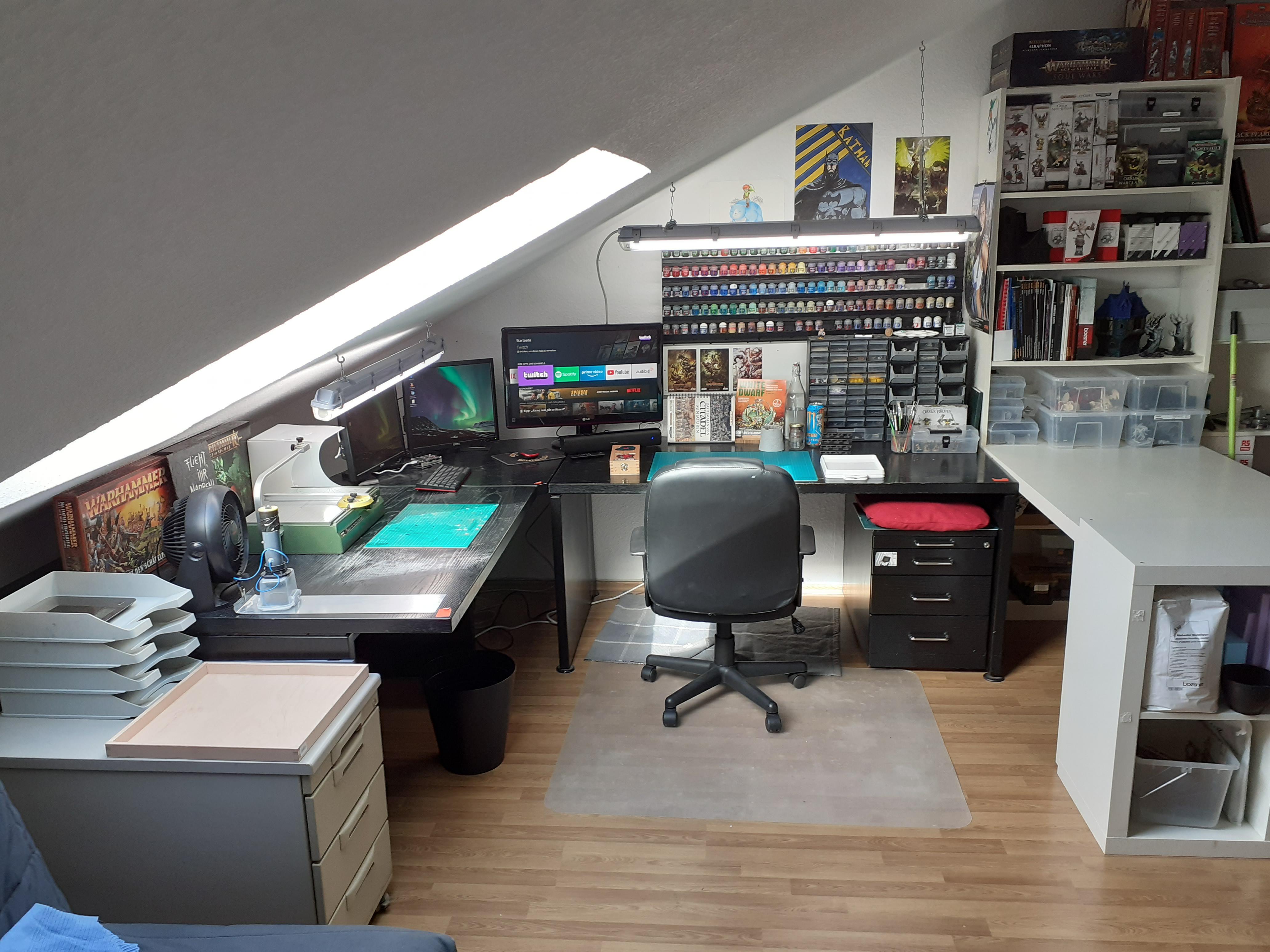 Update on my workspace :) | Scrolller