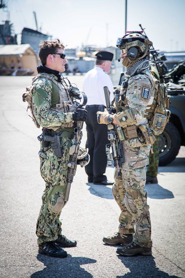 US Navy SEAL and Polish GROM | Scrolller