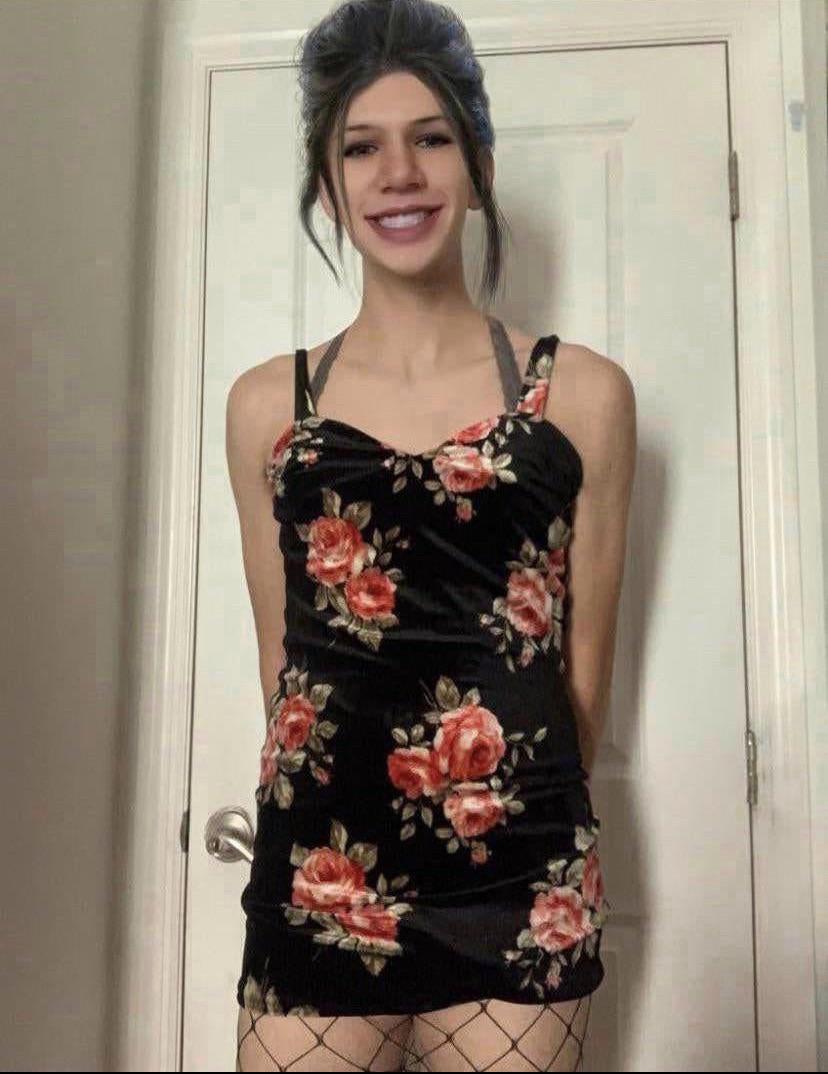 use me and lock my clitty | Scrolller