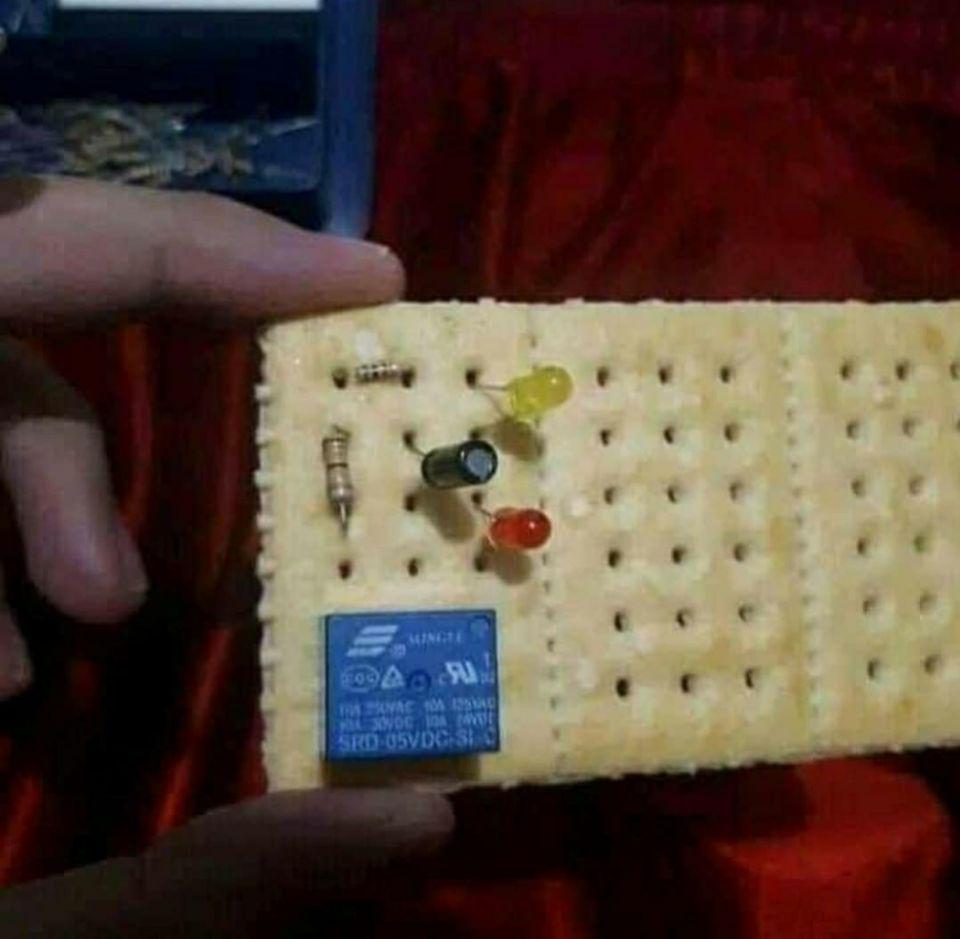 Using a "Biscuit board" instead of the "Breadboard" | Scrolller