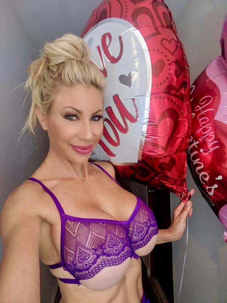 Valentines Day. | Scrolller