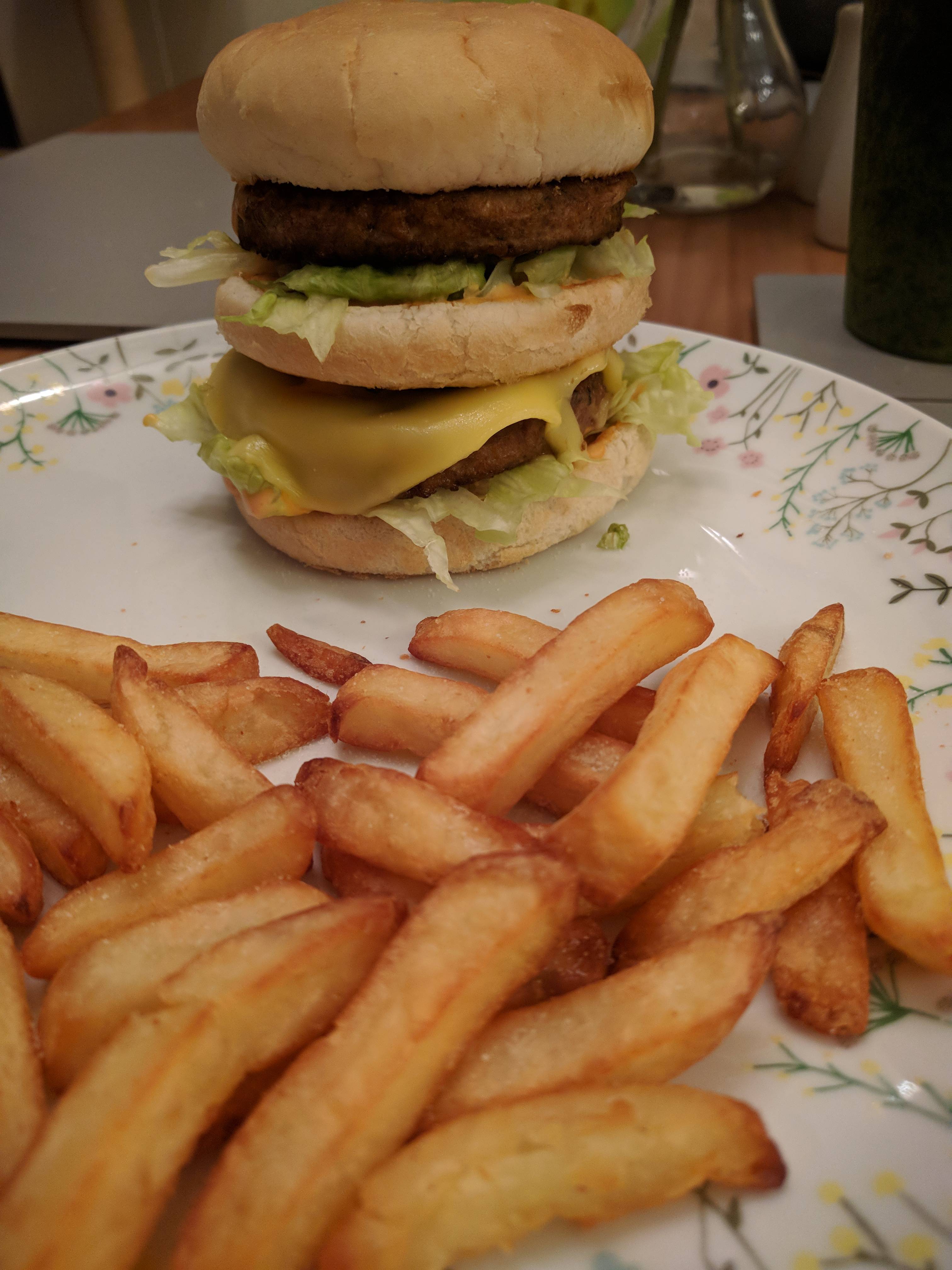 Vegan homemade big mac | Scrolller