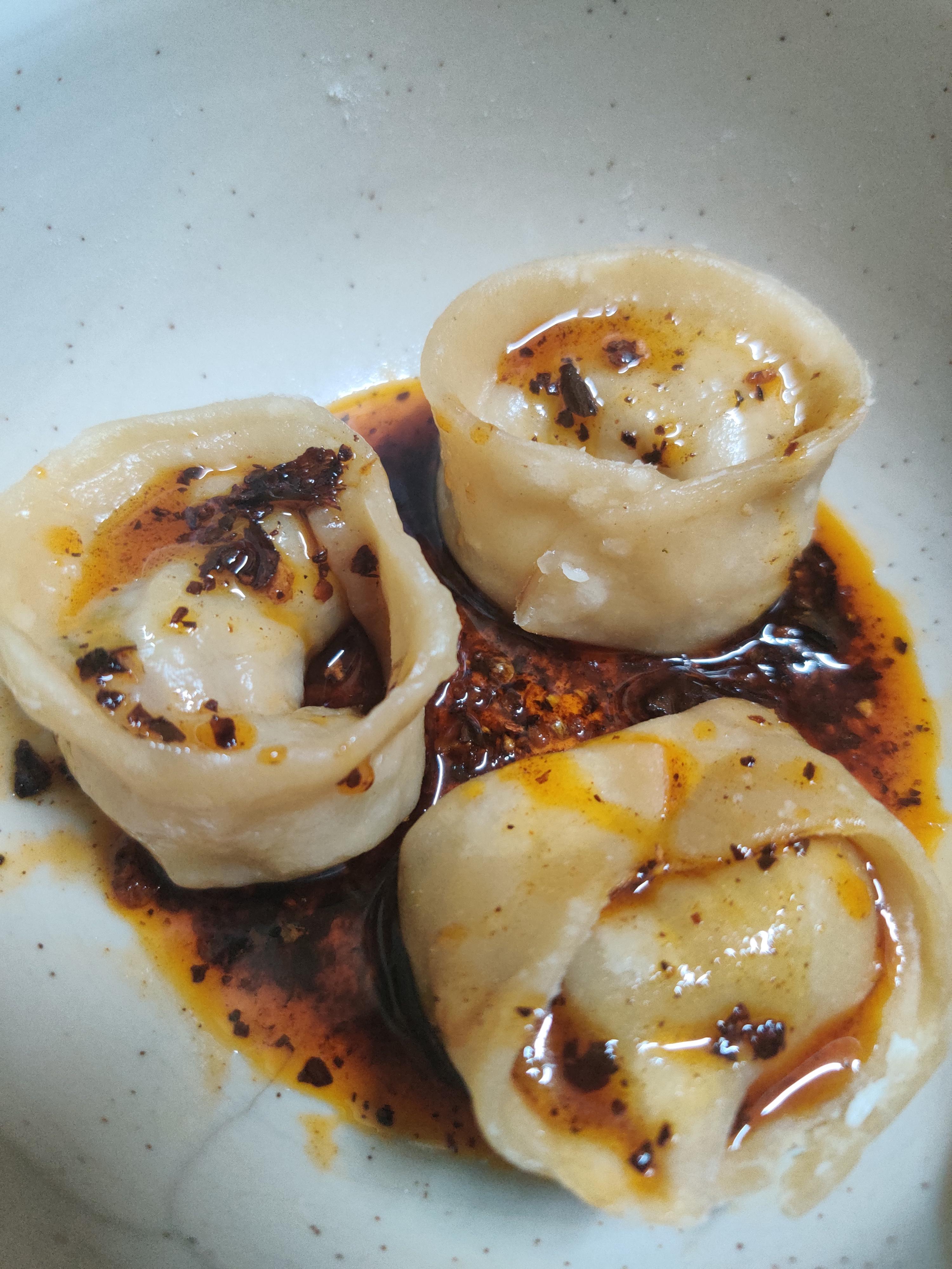 Vegetarian dumplings served with some spicy chilli oil. Made dumplings for the first time ️ ...