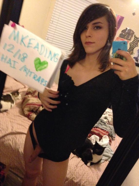 VERIFICATION COMPLETE. GIVE TRAP PLZ | Scrolller