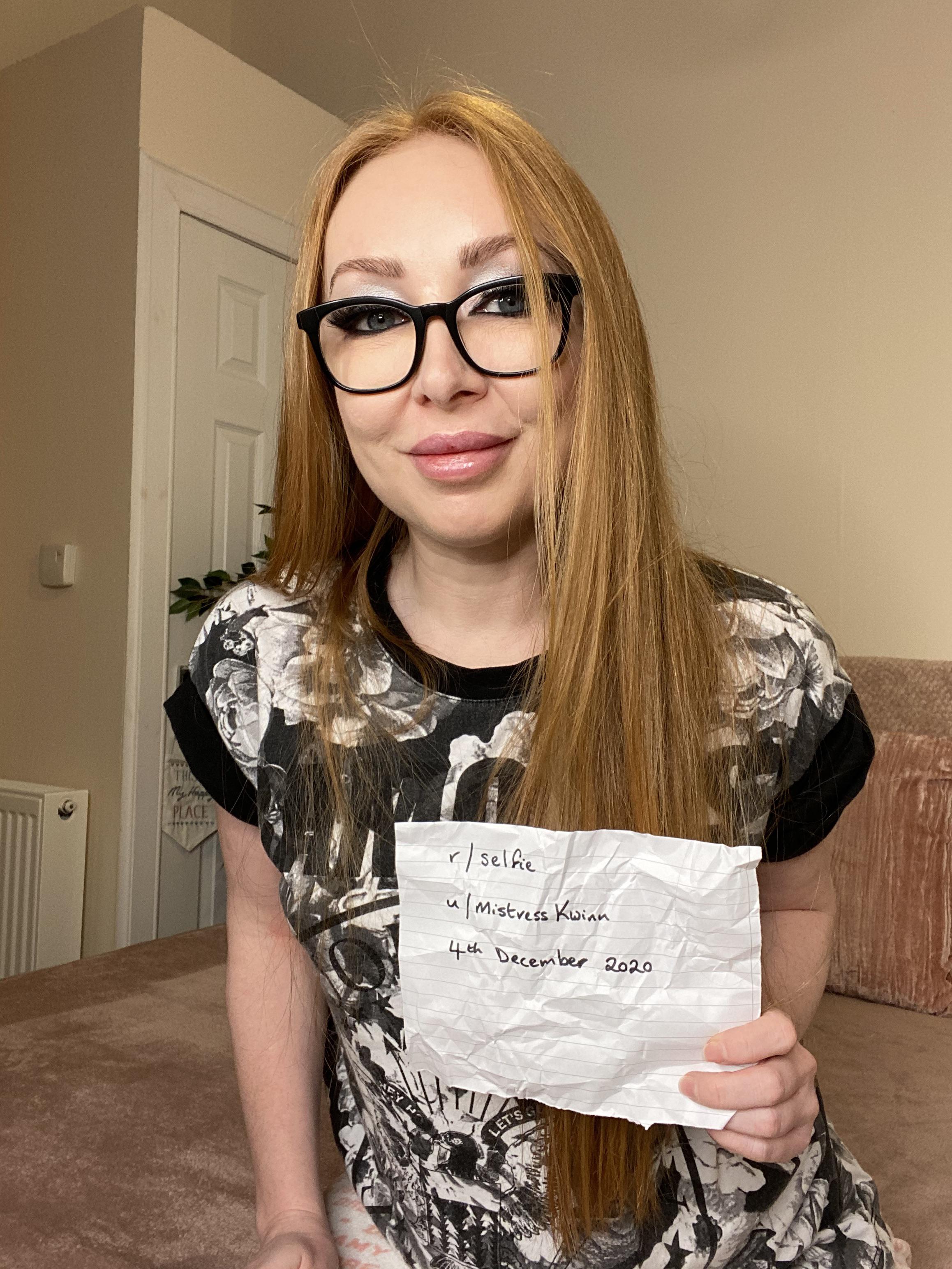 VERIFICATION [OVER 18] | Scrolller