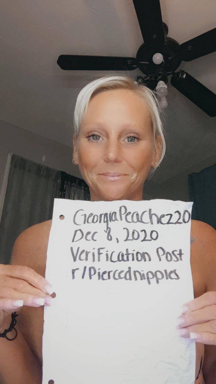Verification Post (40)(F) | Scrolller