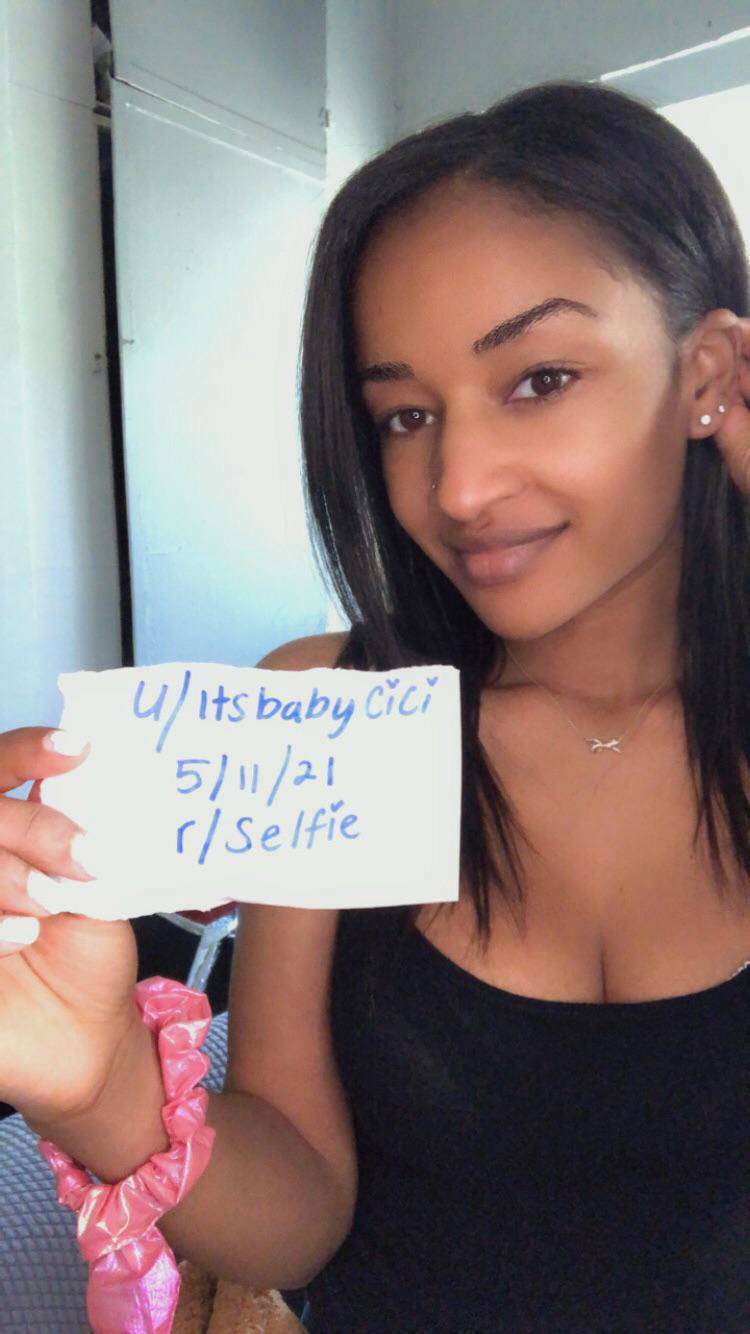 Verifying and saying Hi 🤗!! Over 18) | Scrolller