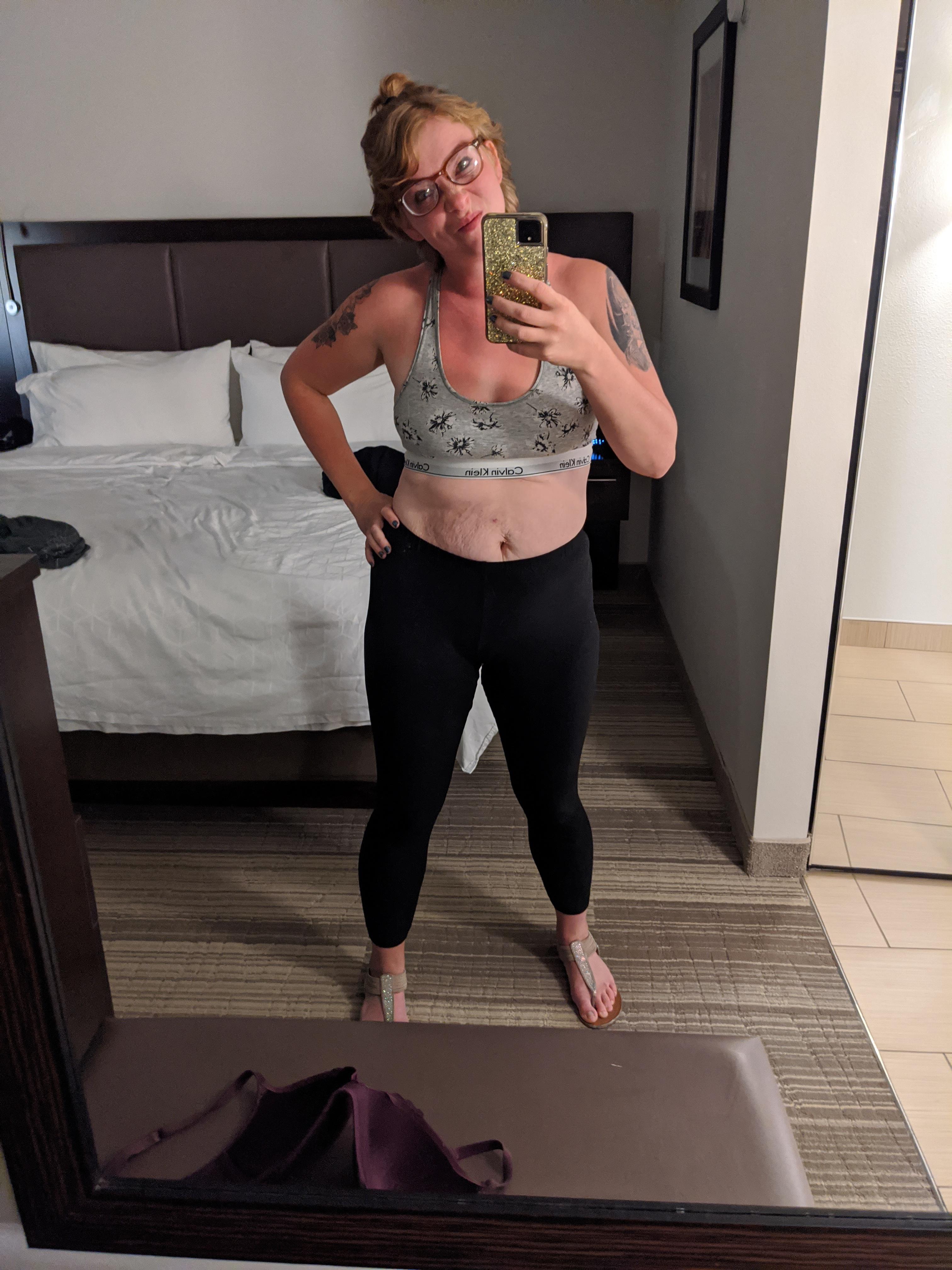 Very drunk hotel mirror selfie 😆🙈 | Scrolller