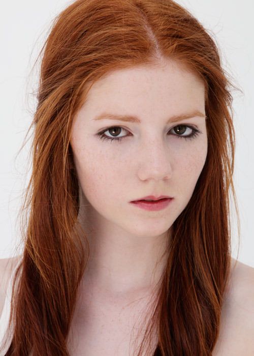 Victoria Cooper-Smith | Scrolller