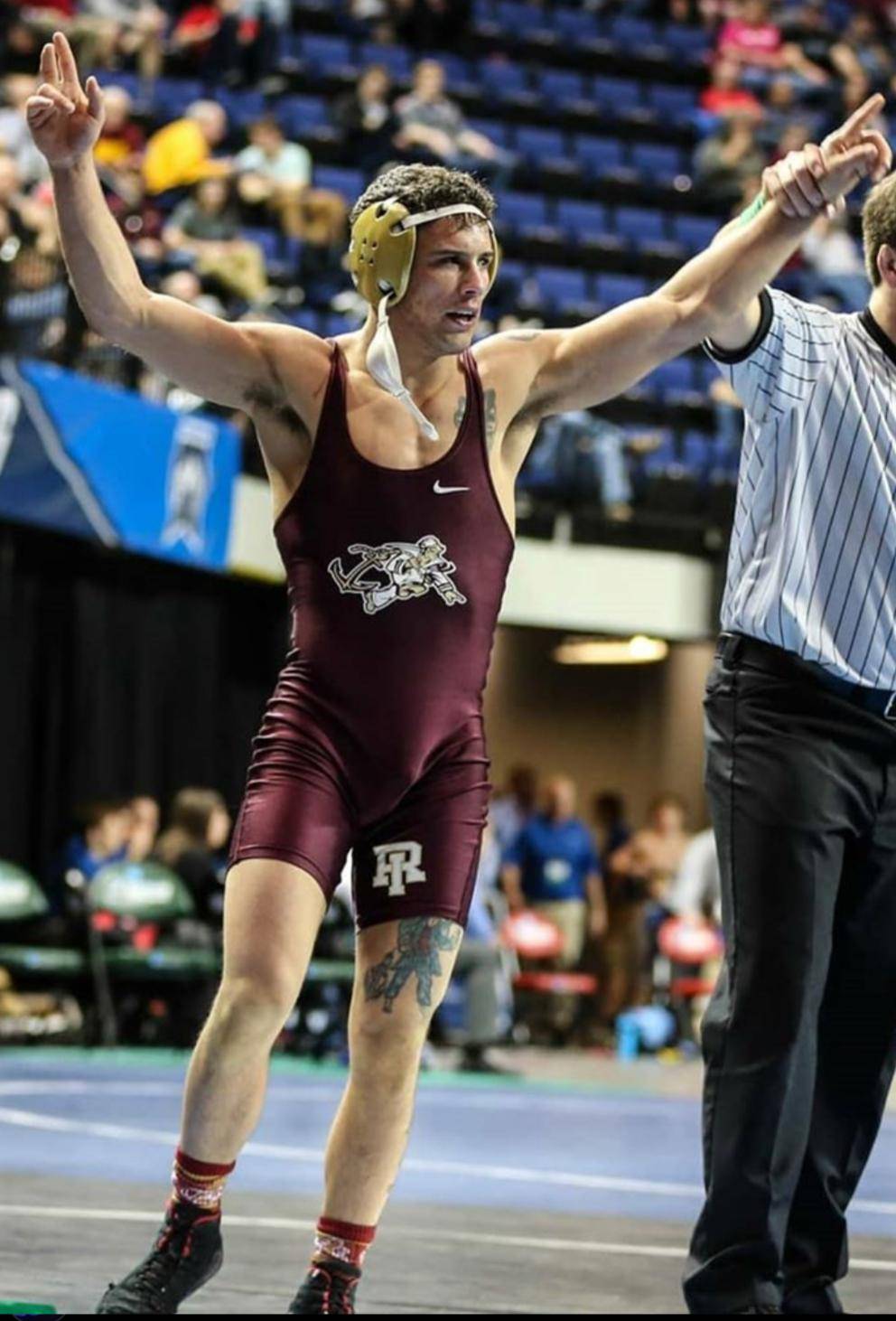 Victory Pose | Scrolller