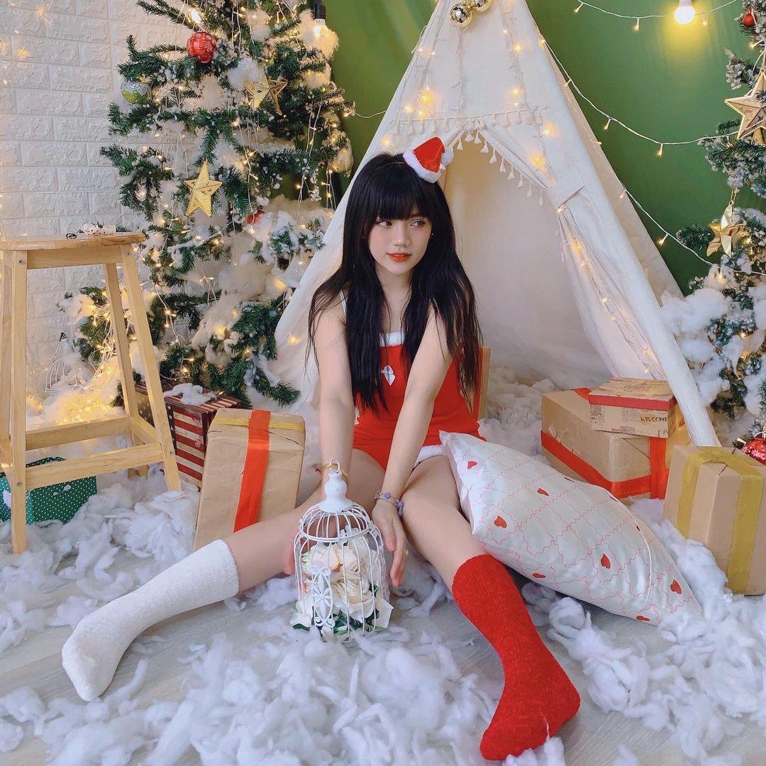 Vietnamese girl | Scrolller