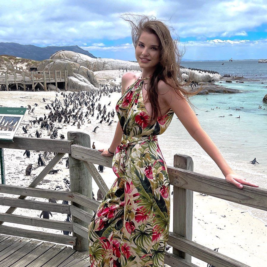 Vivien Keszthelyi - Hungarian Racing Driver | Scrolller