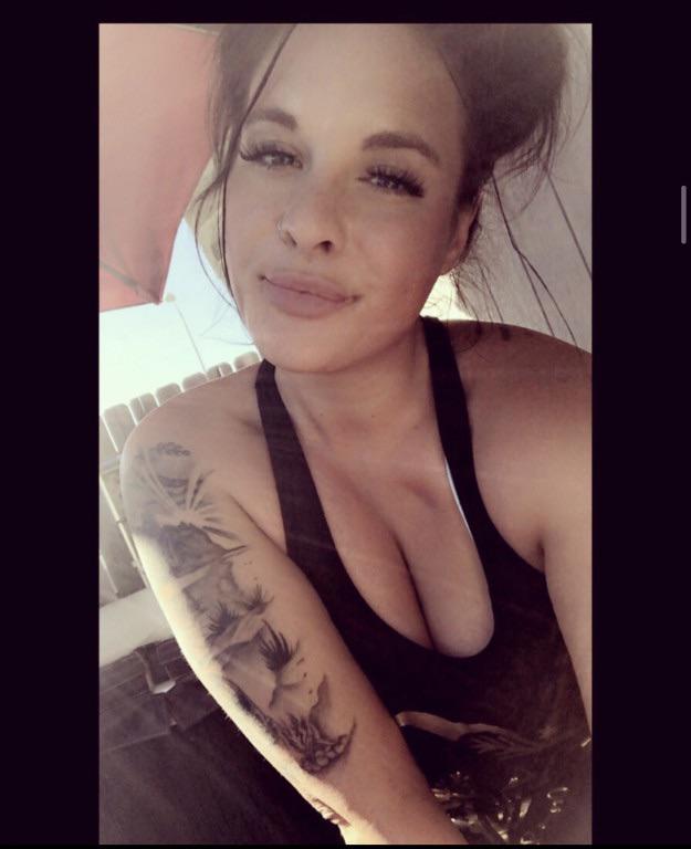 Milfy Lindsay | Scrolller