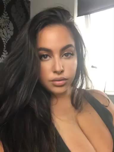 Just dropping my Moroccan tits for ya | Scrolller