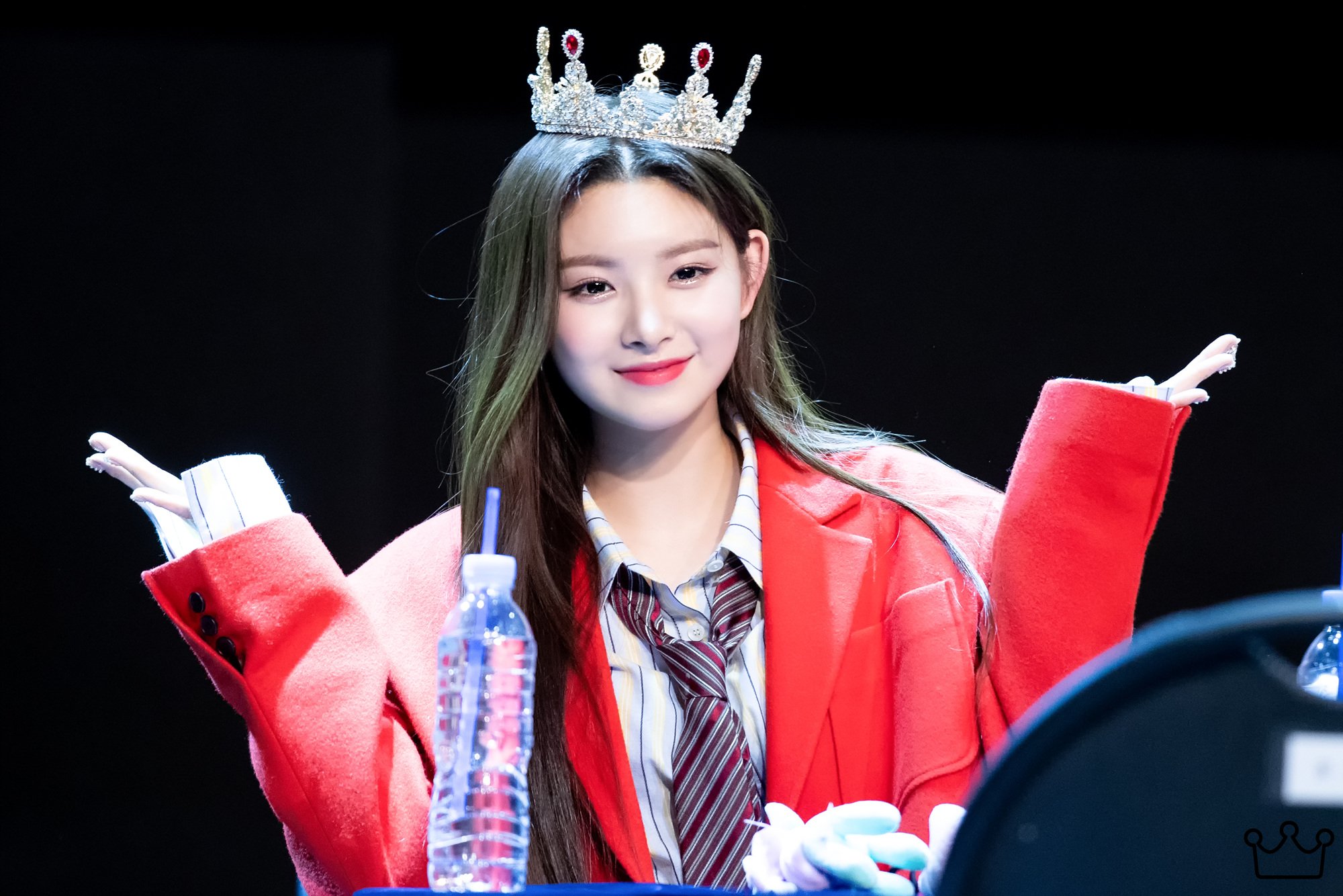 Wang Yiren | Scrolller