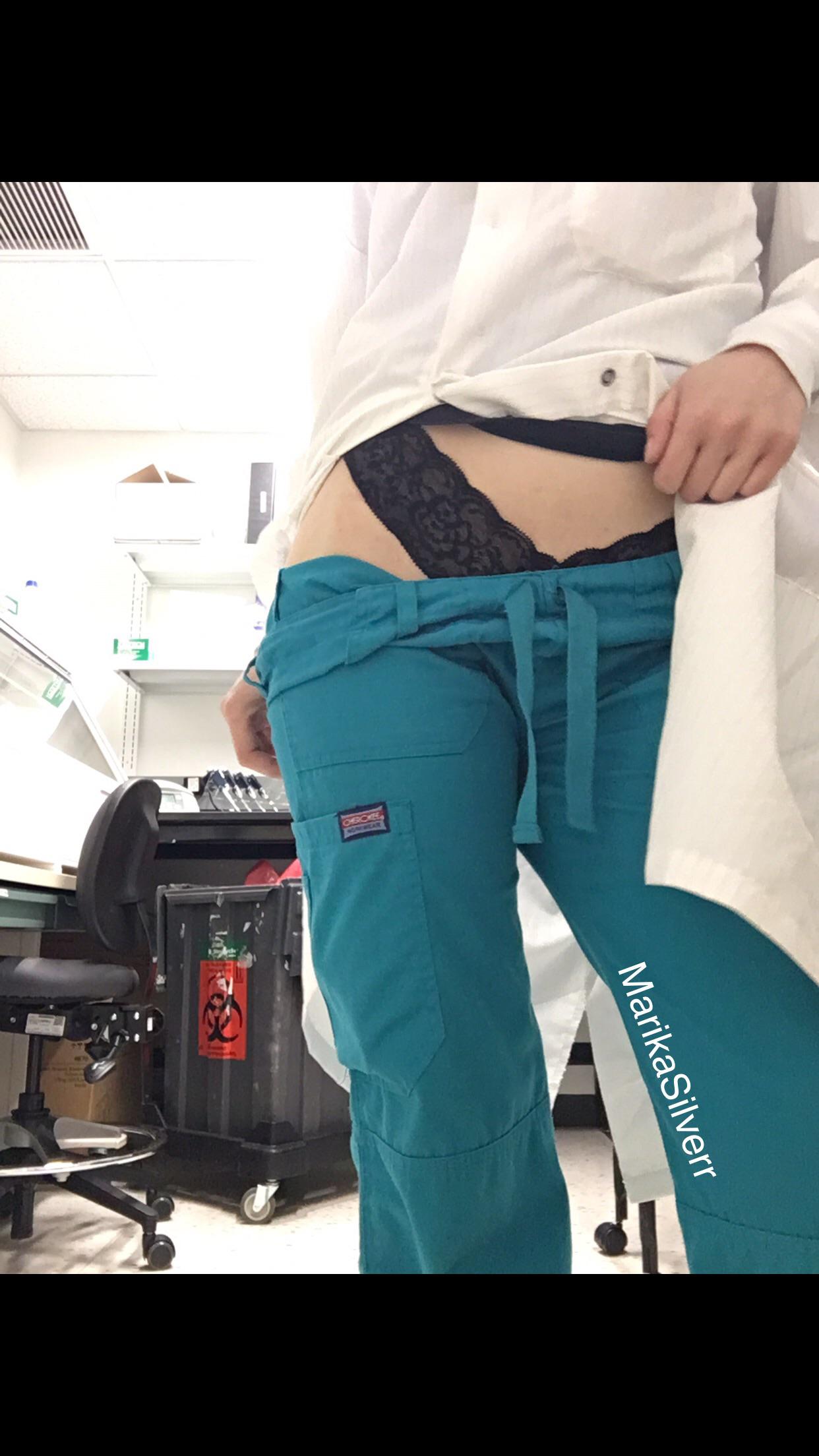 Want to smell my thong? Do it for science 👩🏻‍🔬 | Scrolller