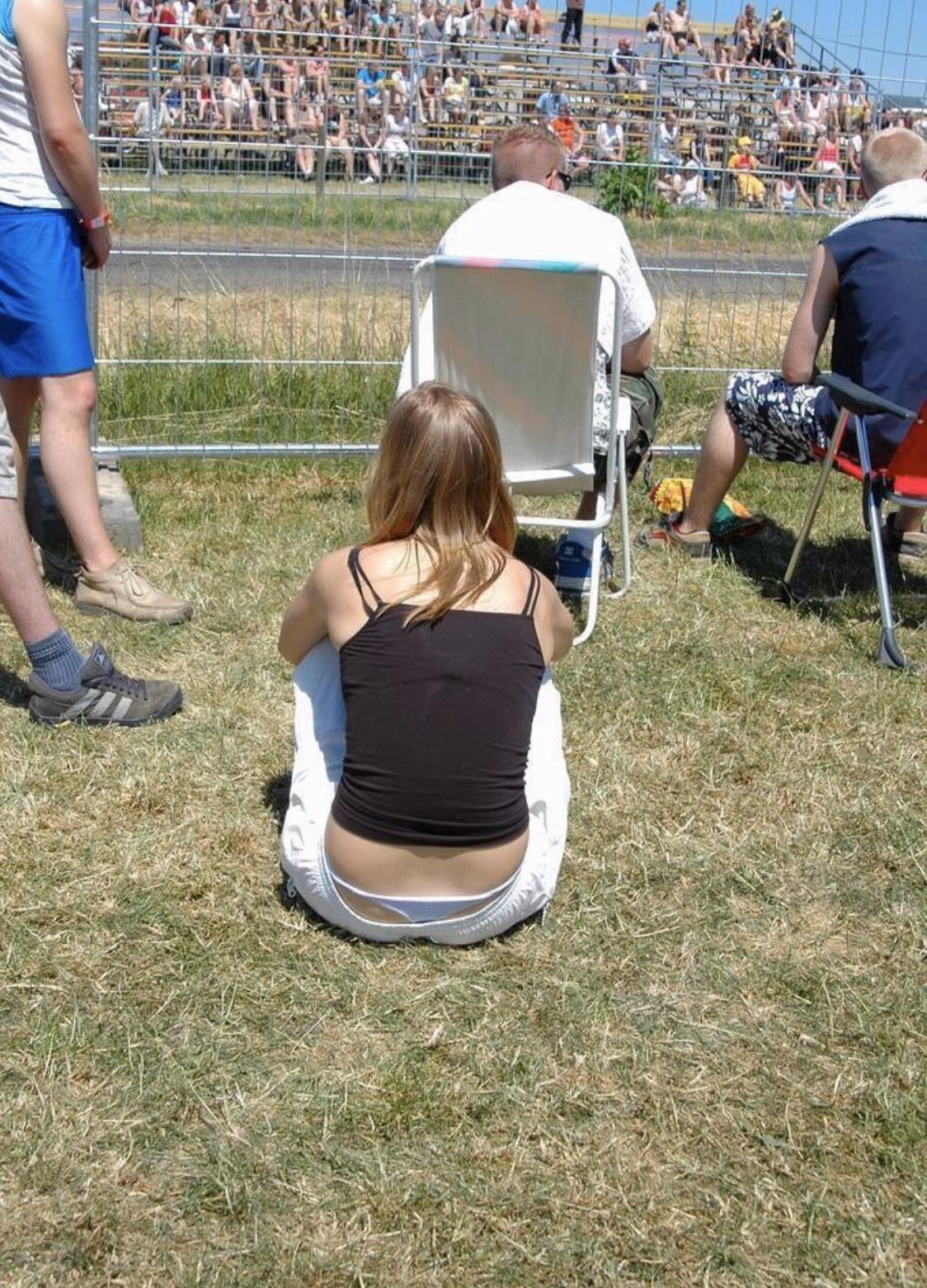 Watching the race | Scrolller