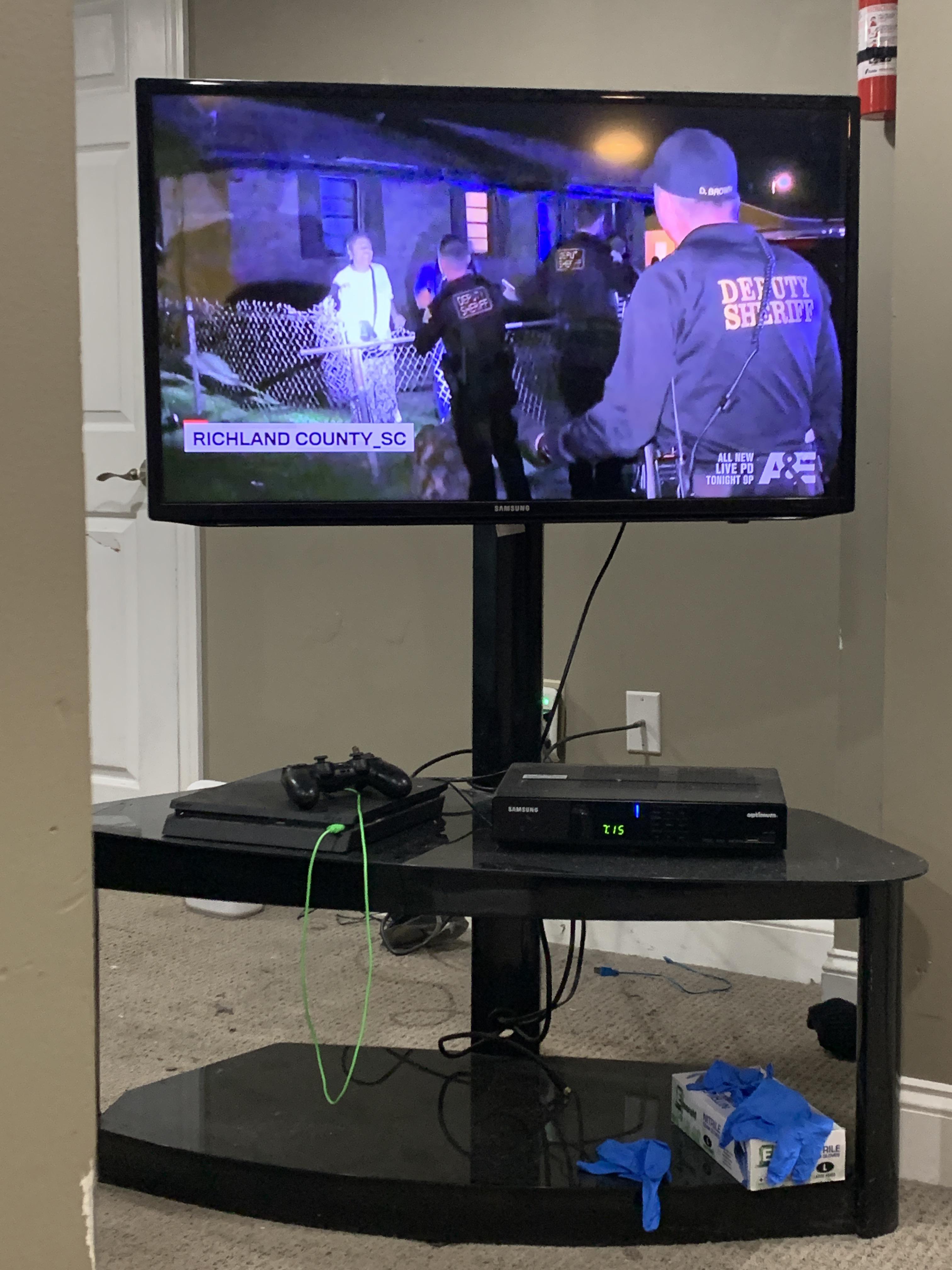 We are ready for the Stickionary tonight | Scrolller