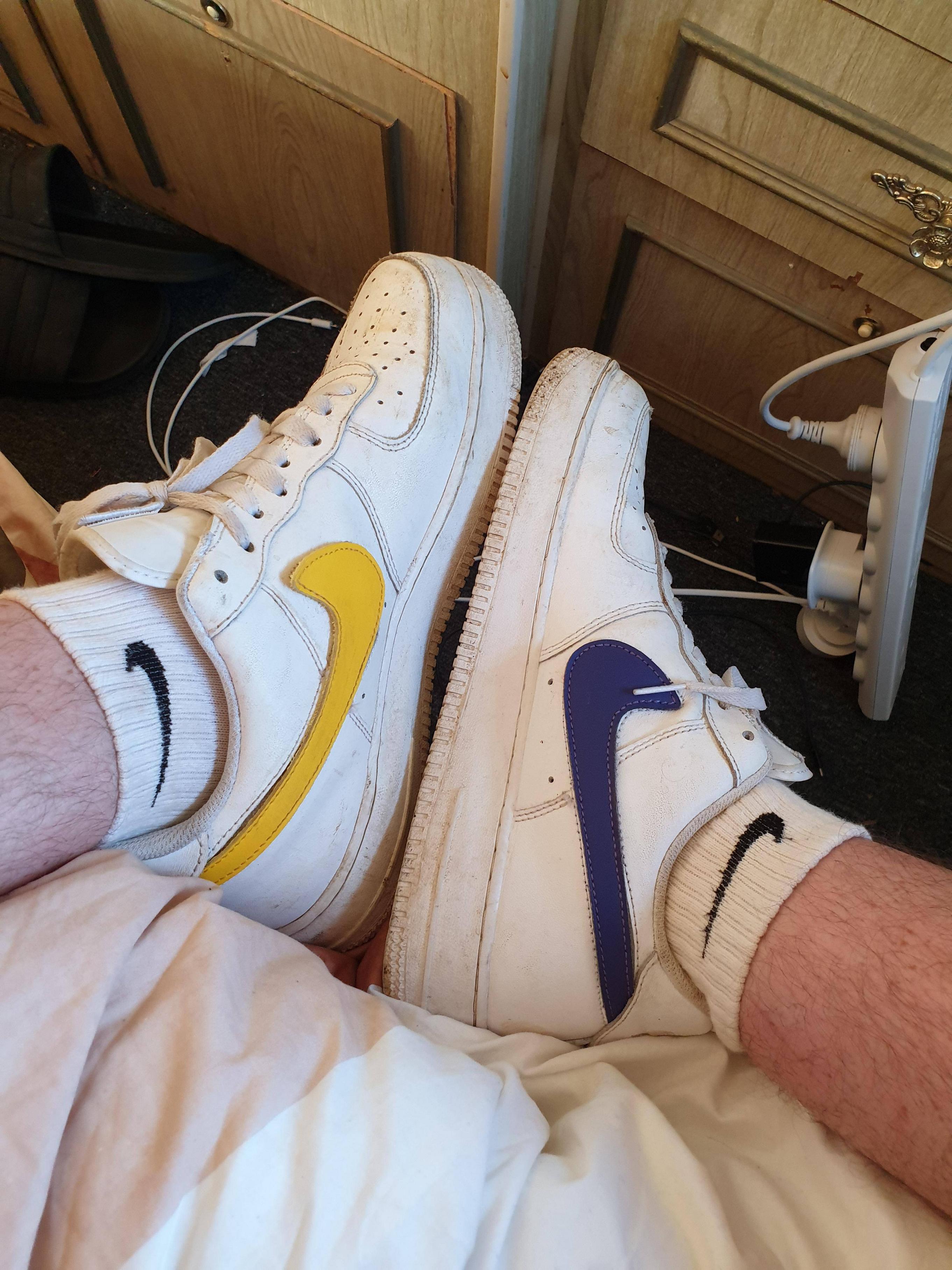 wearing these for Kobe 💜💛 RIP | Scrolller