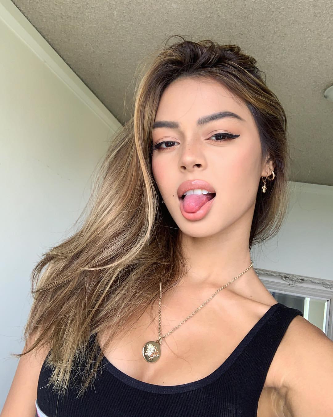 Weekend Mood | Scrolller