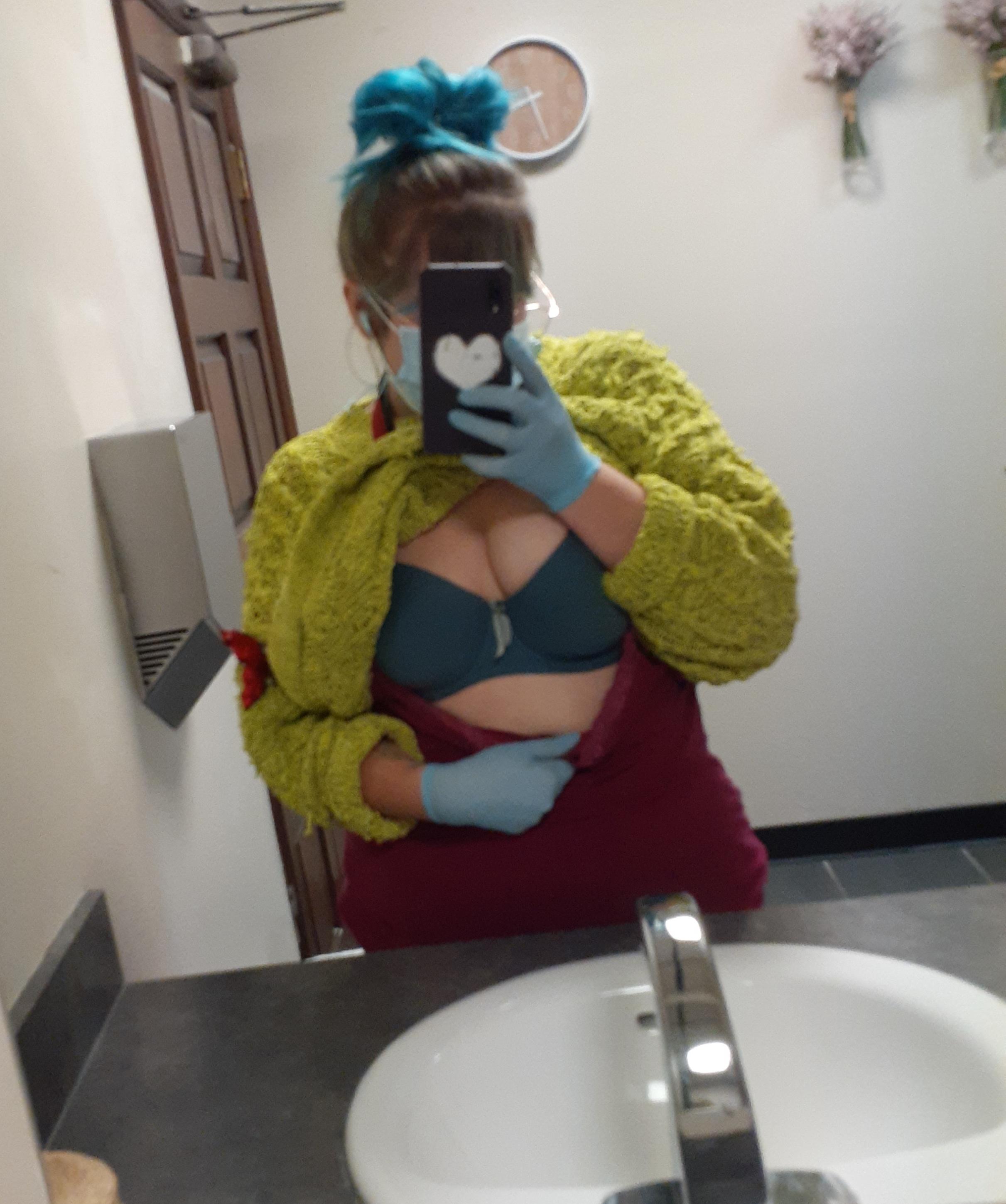 Weekly work flash! Cold weather edition 🥰 | Scrolller