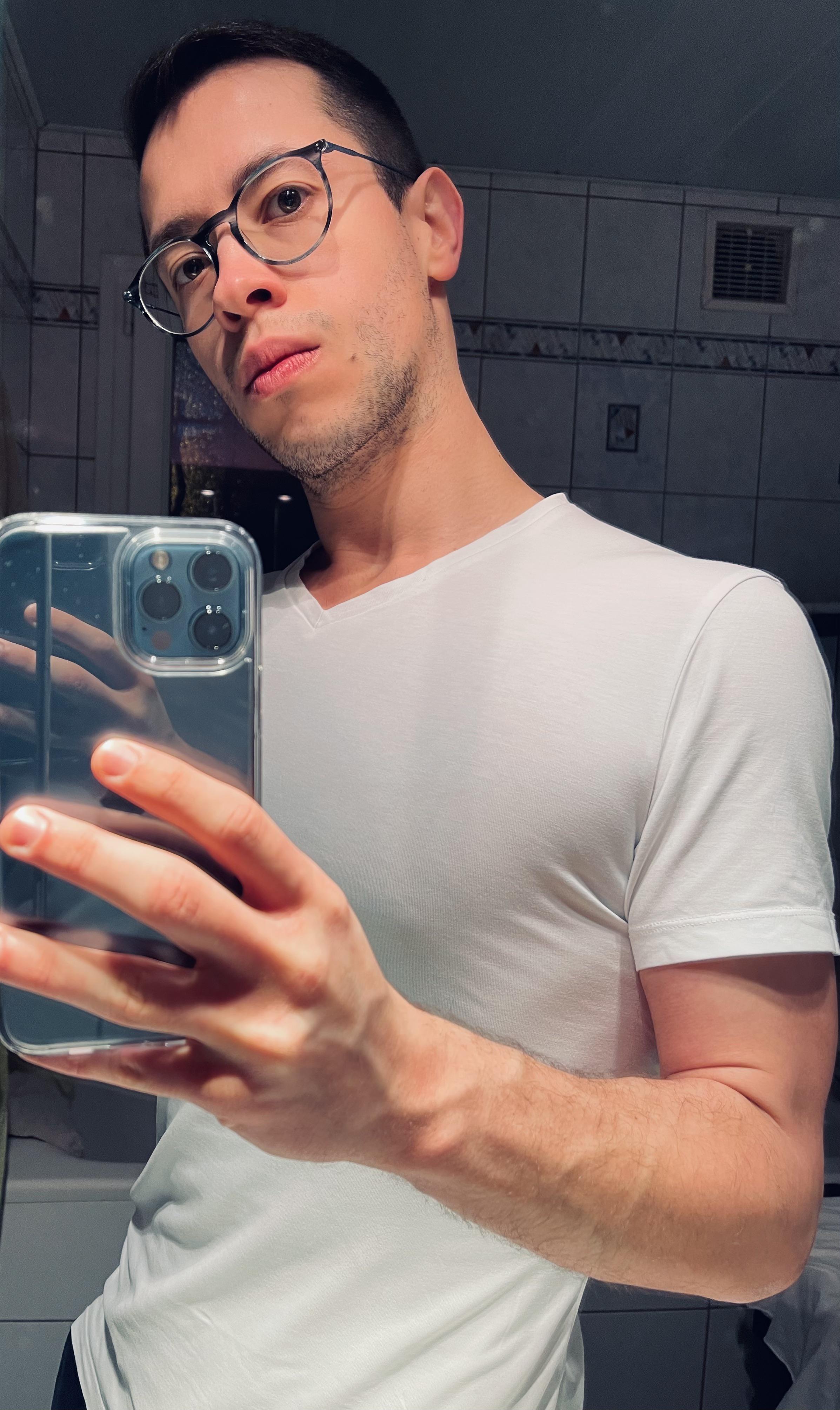 Weird flex but OK 😂 | Scrolller