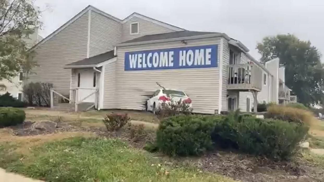 WELCOME HOME!! | Scrolller