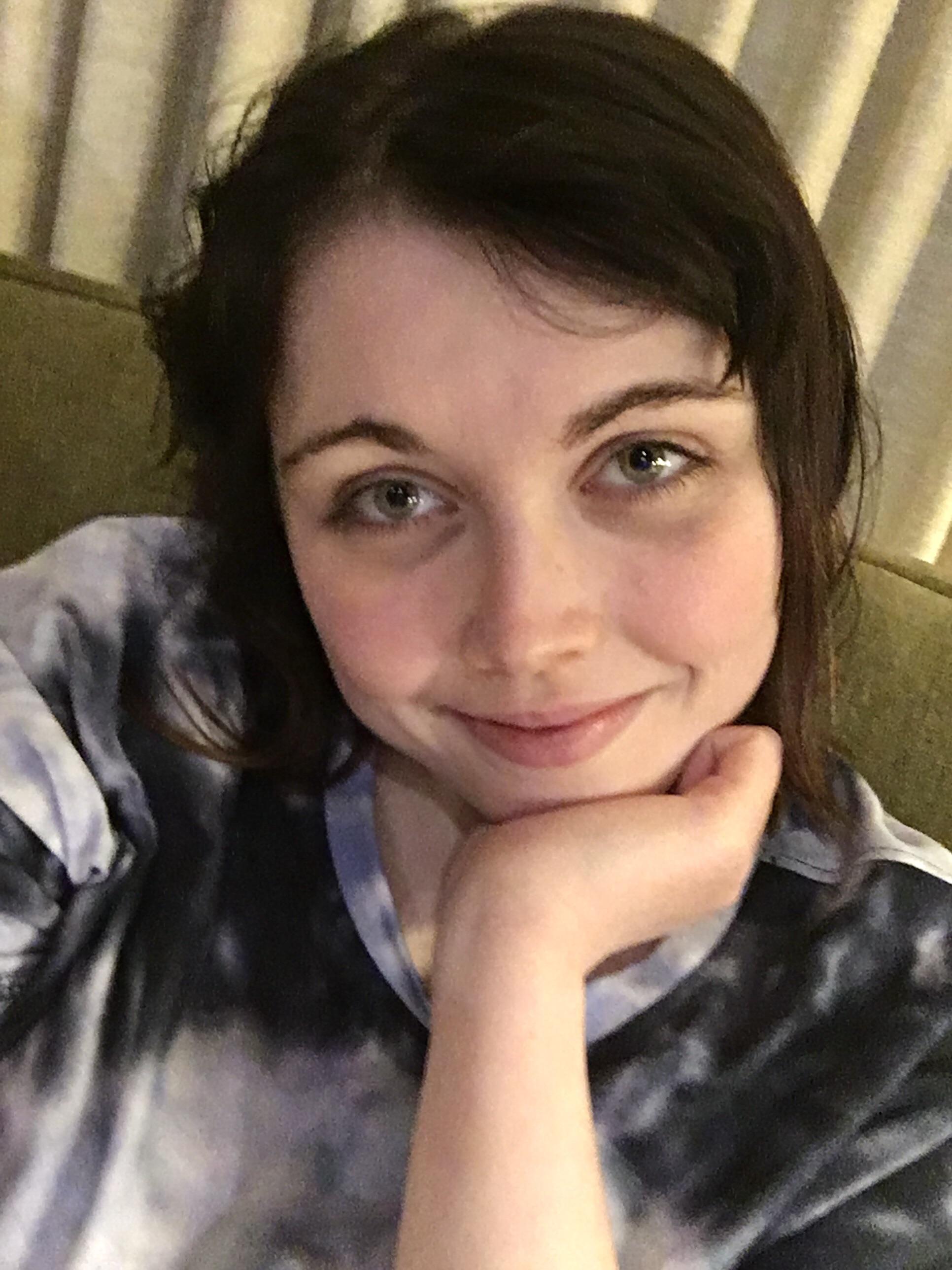 Wet Hair Selfie ☺️ [21F] | Scrolller