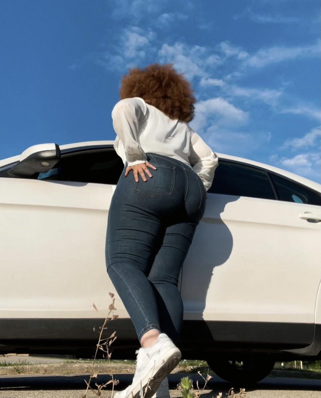 What A View Scrolller