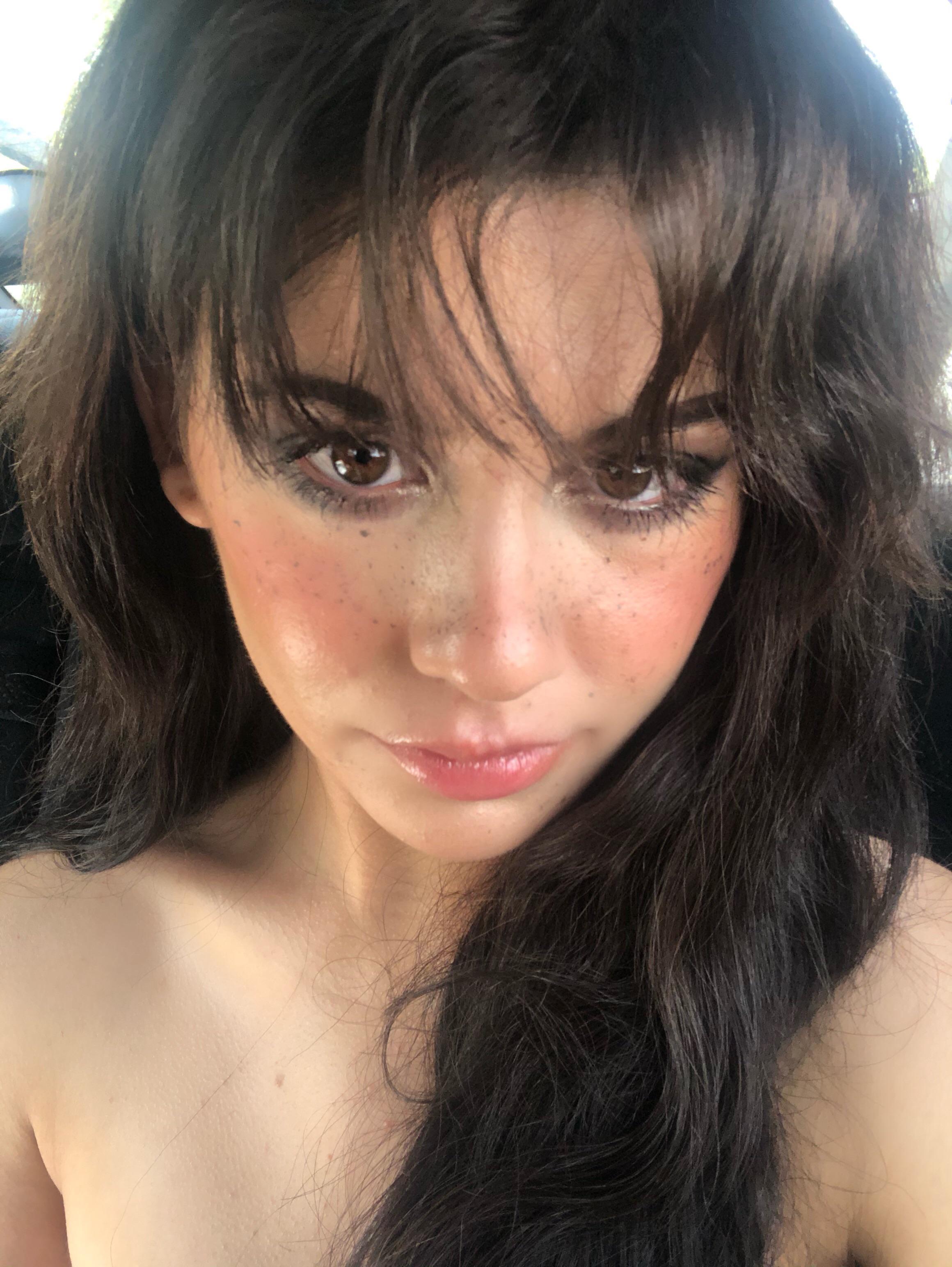 What am I thinking? | Scrolller