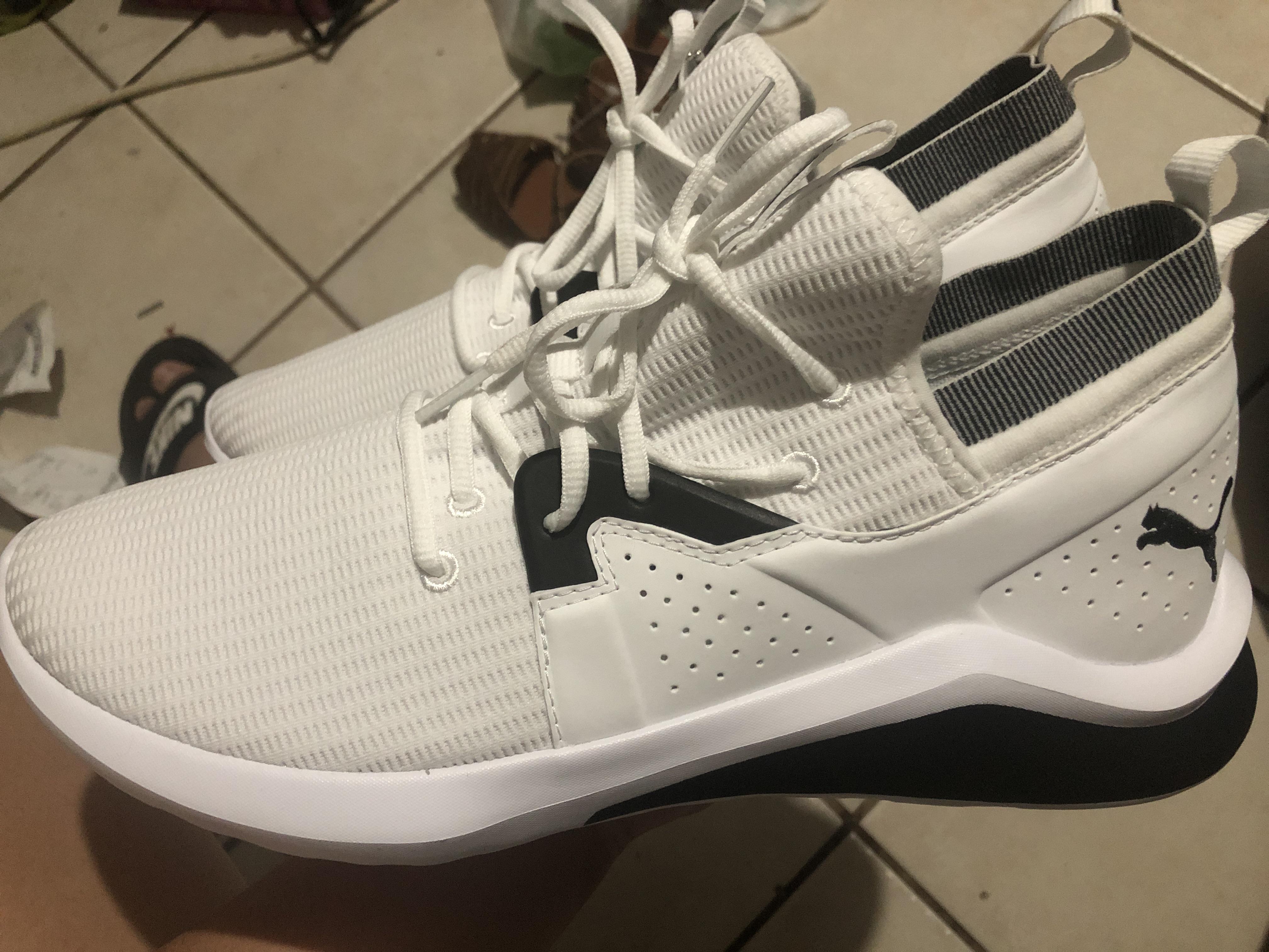 What are these shoes | Scrolller