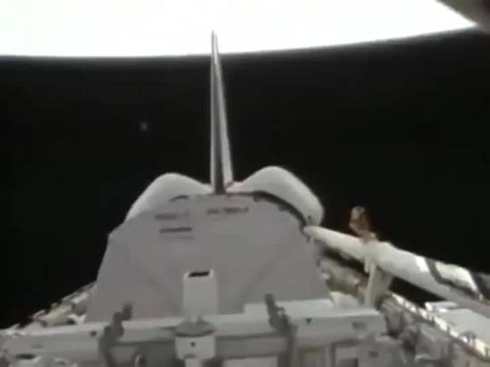 What happens when the Space Shuttle fires its motors in space | Scrolller