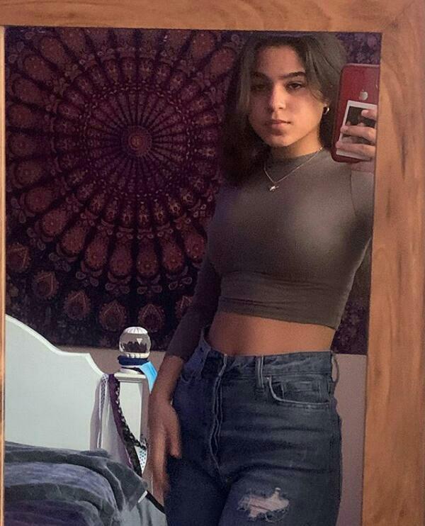 What is she looking at(wrong answers only) | Scrolller