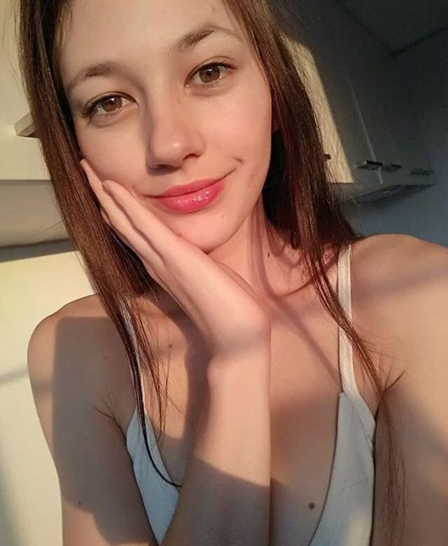 What’s her name or her username? | Scrolller