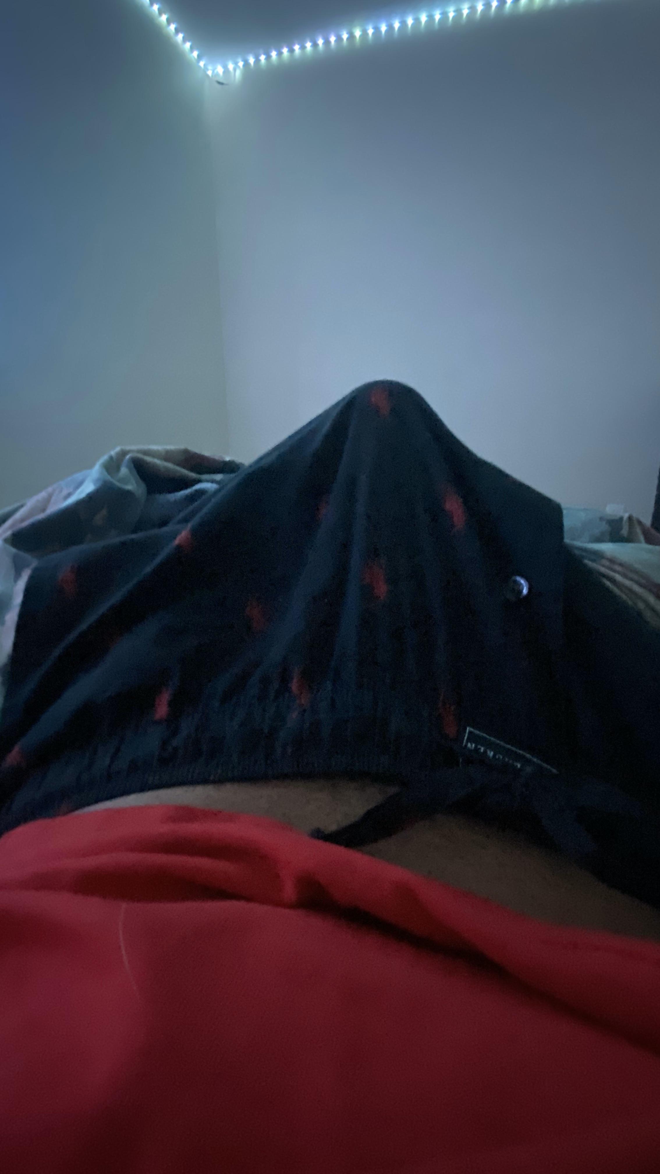 What would you do if you saw it poking out my pants | Scrolller