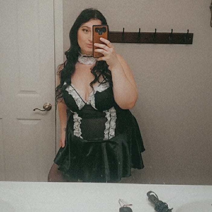 Whatcha think? 👉🏻👈🏻 | Scrolller