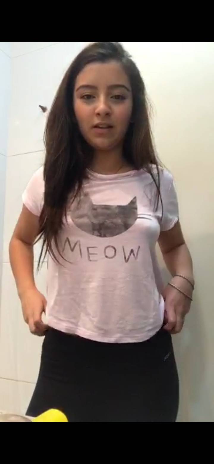 Whats her name? | Scrolller