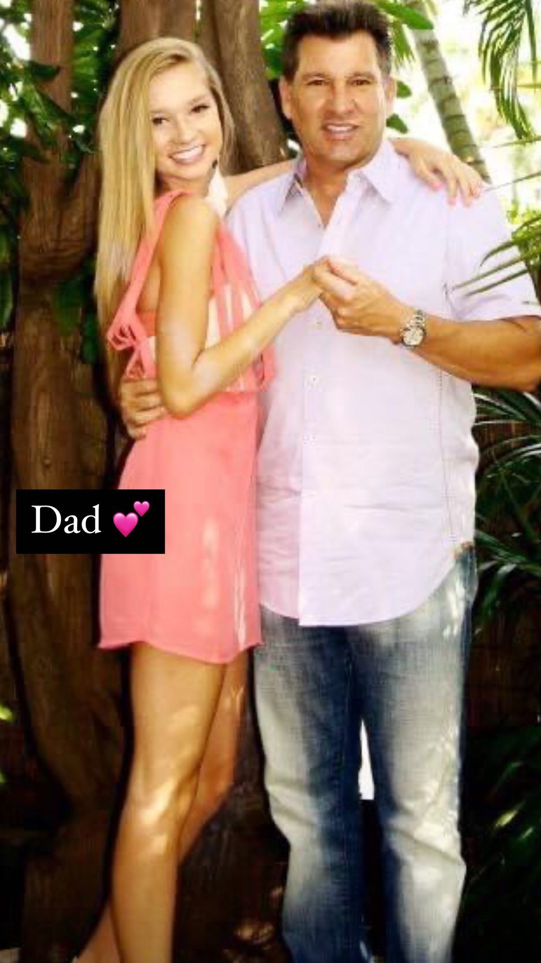 When Hot Girls Kinda Look Like Their Dad Scrolller