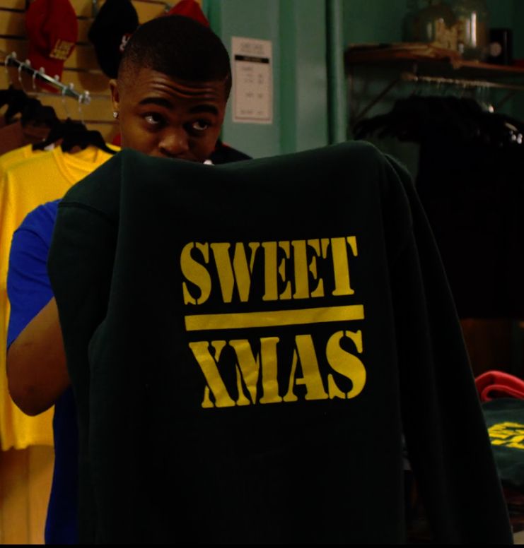 When It's December so Your Christmas Wardrobe Comes Out | Scrolller