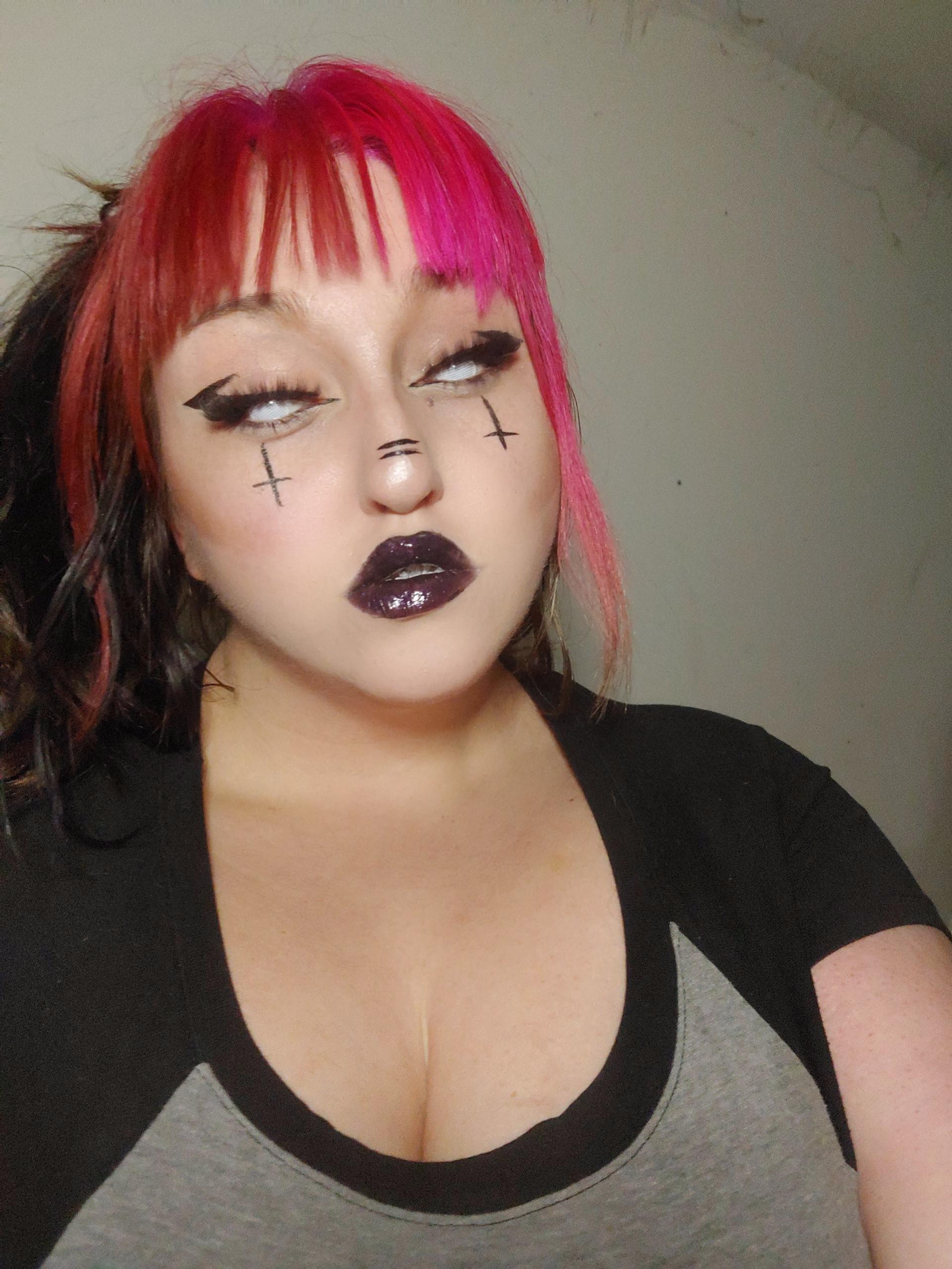 When ur a possessed baddie | Scrolller