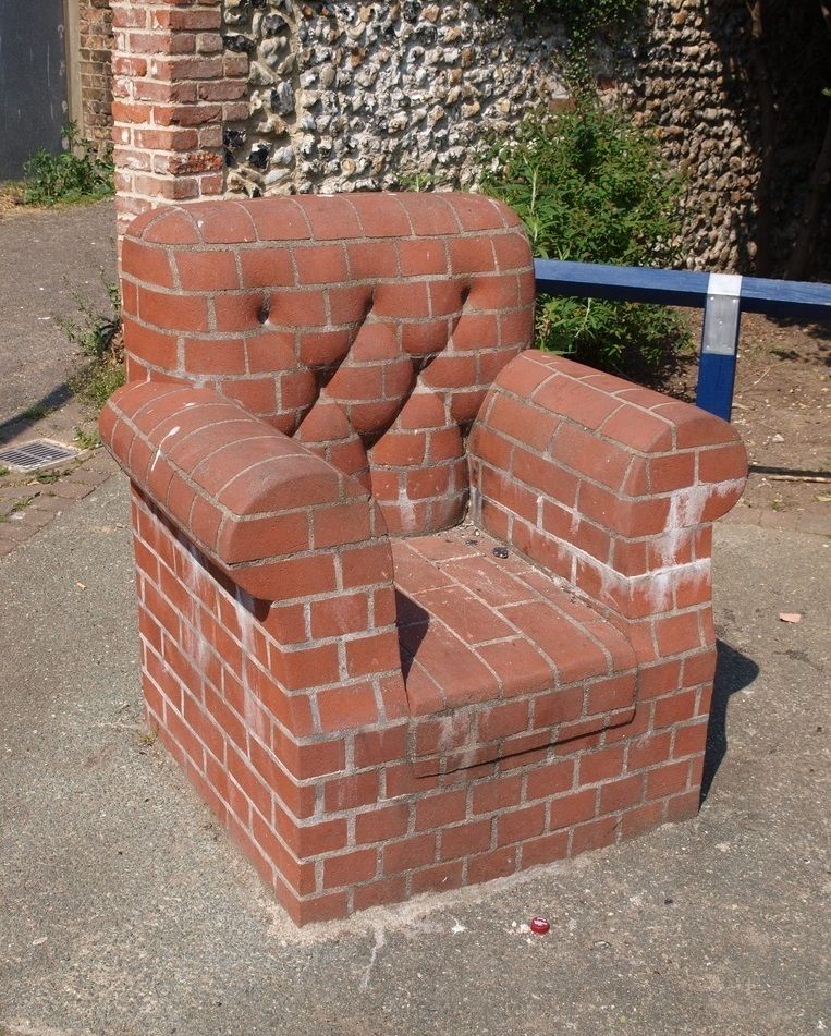 Sofa made out of bricks 🧱 | Scrolller